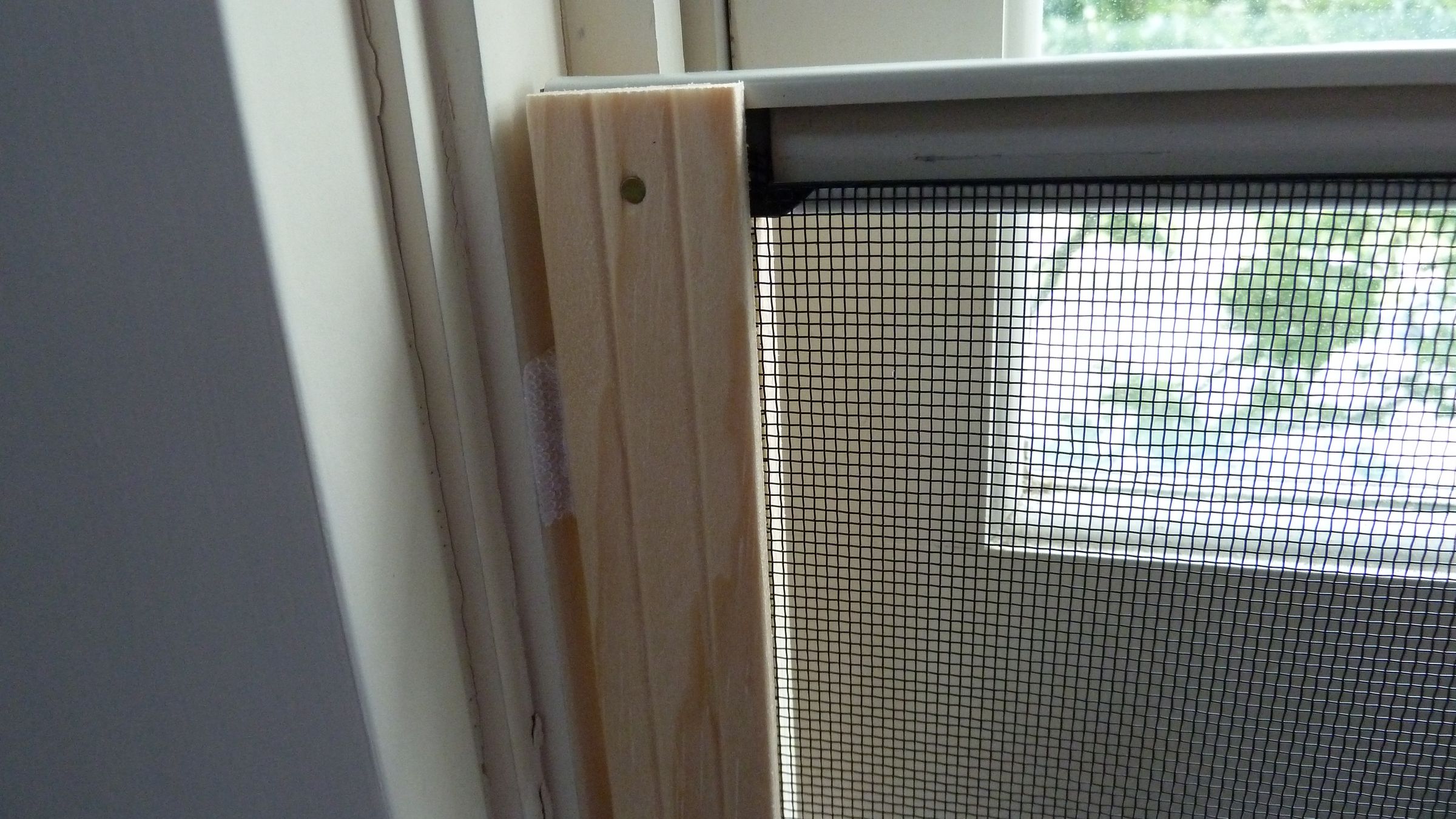 Learn to Love Adjustable Window Screens! : 5 Steps - Instructables