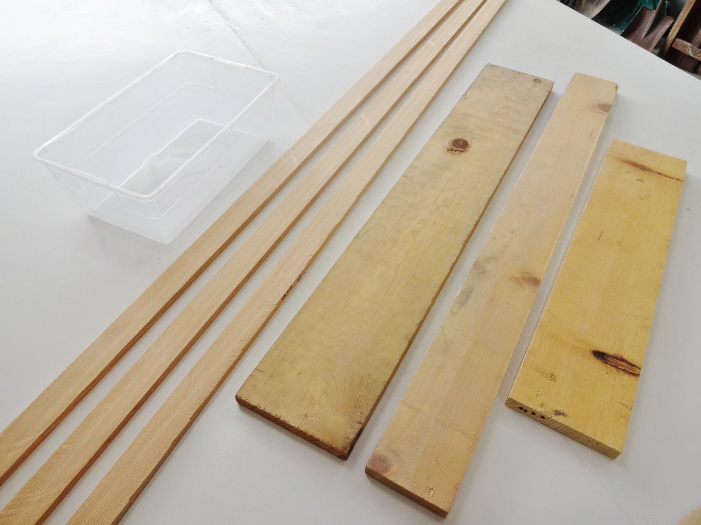 Hanging Storage Bins : 7 Steps (with Pictures) - Instructables