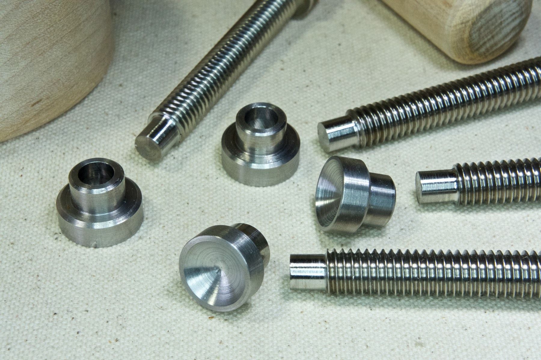 Big Screw Nutcracker : 8 Steps (with Pictures) - Instructables