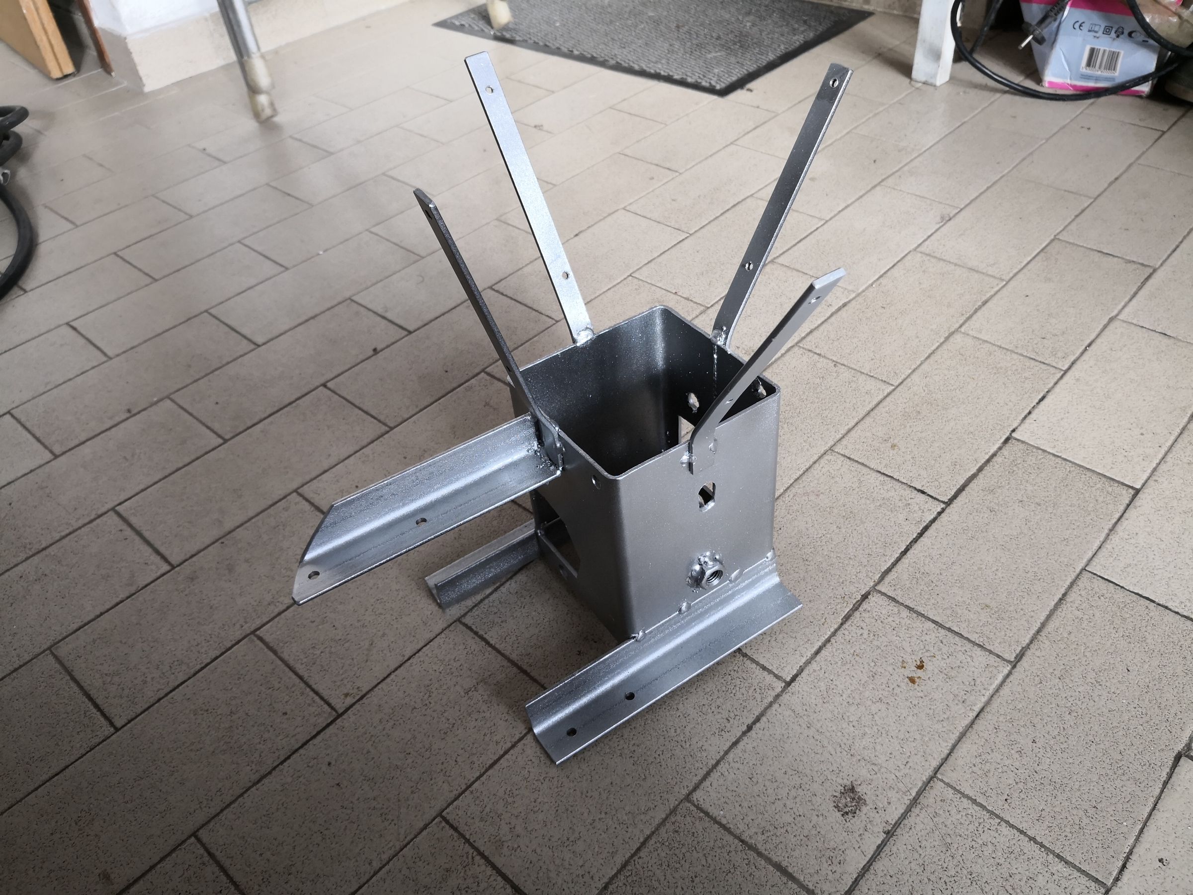 Adjustable Nut Cracking Machine : 6 Steps (with Pictures) - Instructables