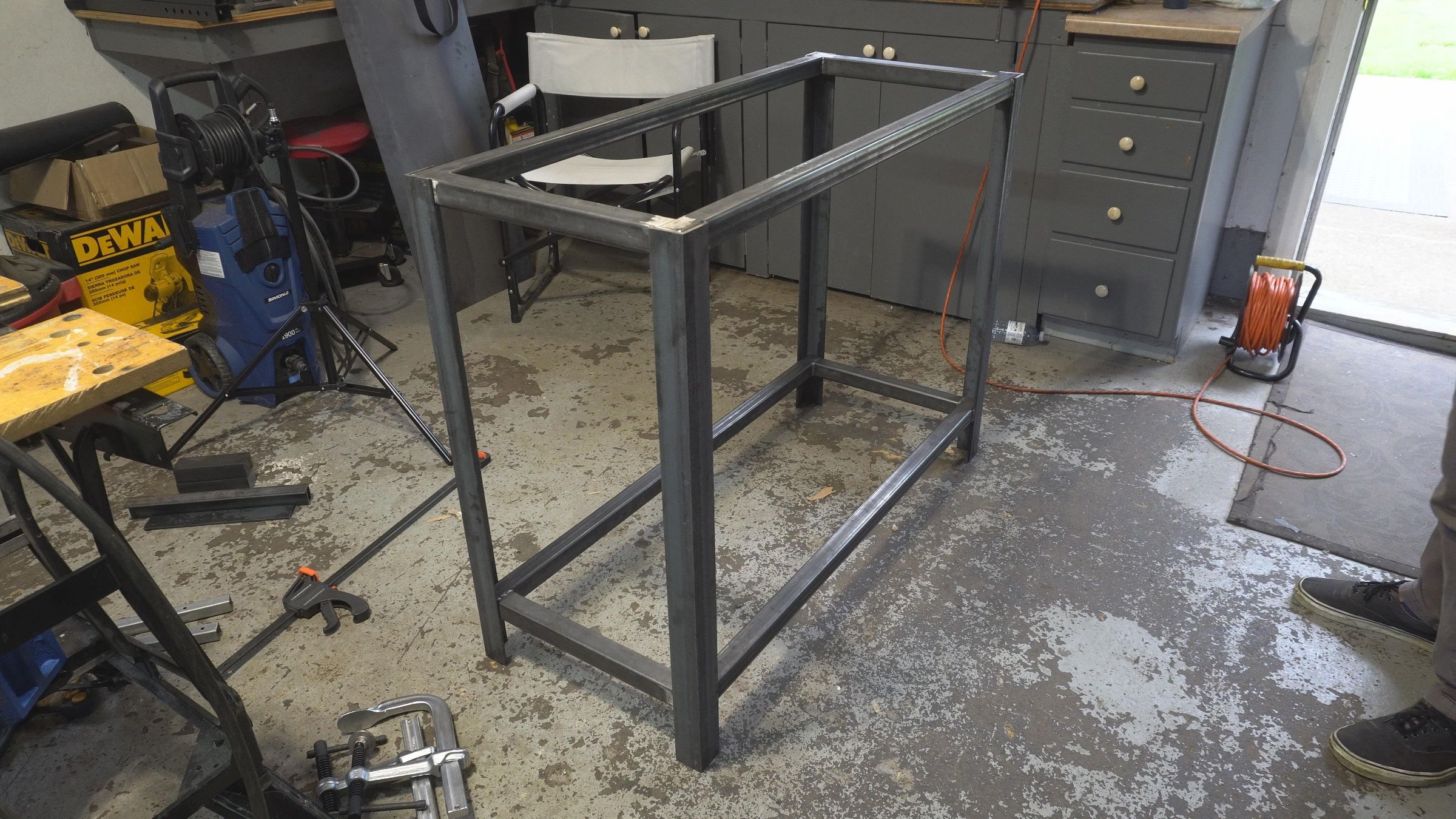 Building a Sturdy Lathe Stand : 6 Steps (with Pictures) - Instructables