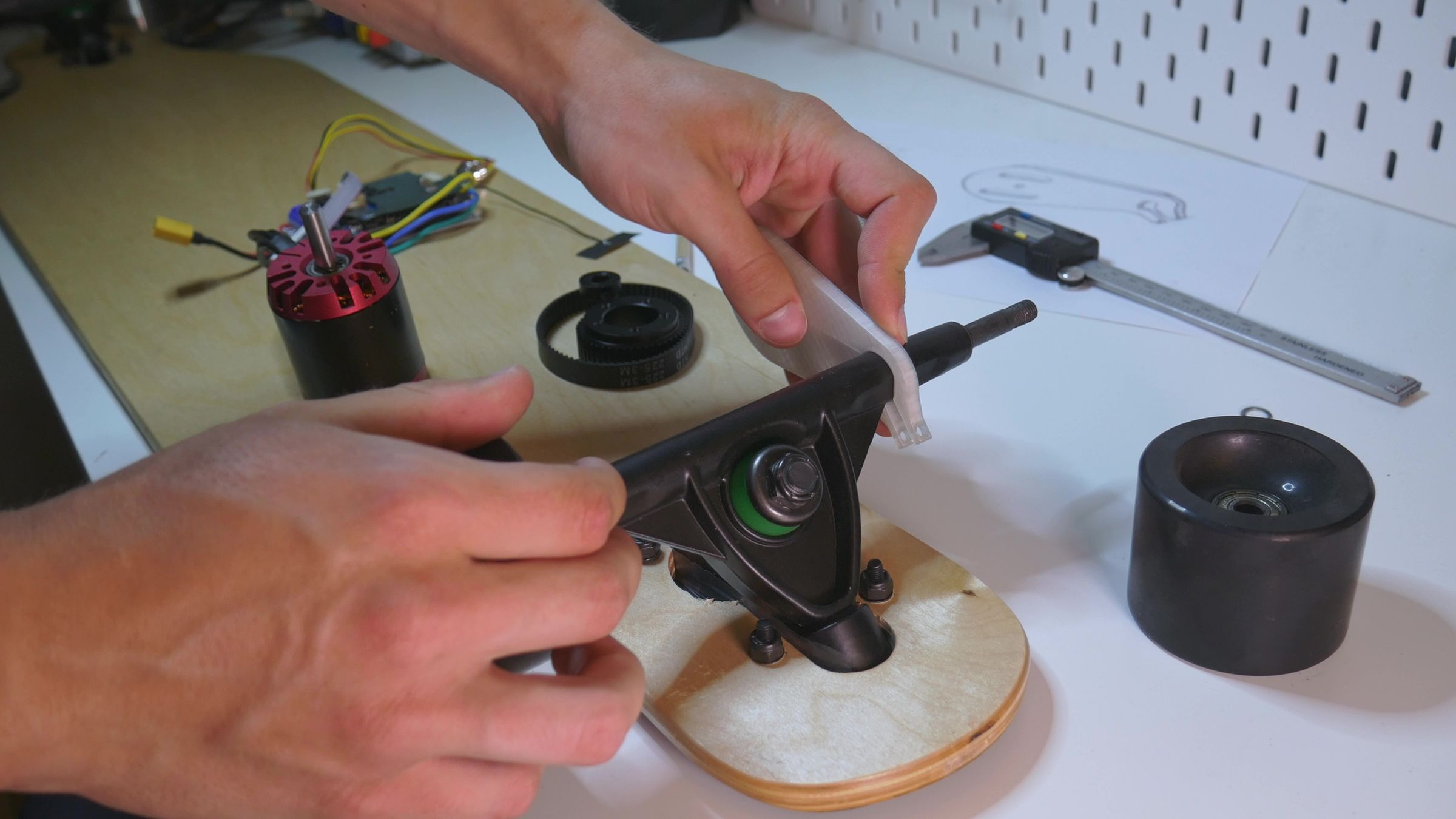 DIY $150 Electric Longboard : 8 Steps (with Pictures) - Instructables