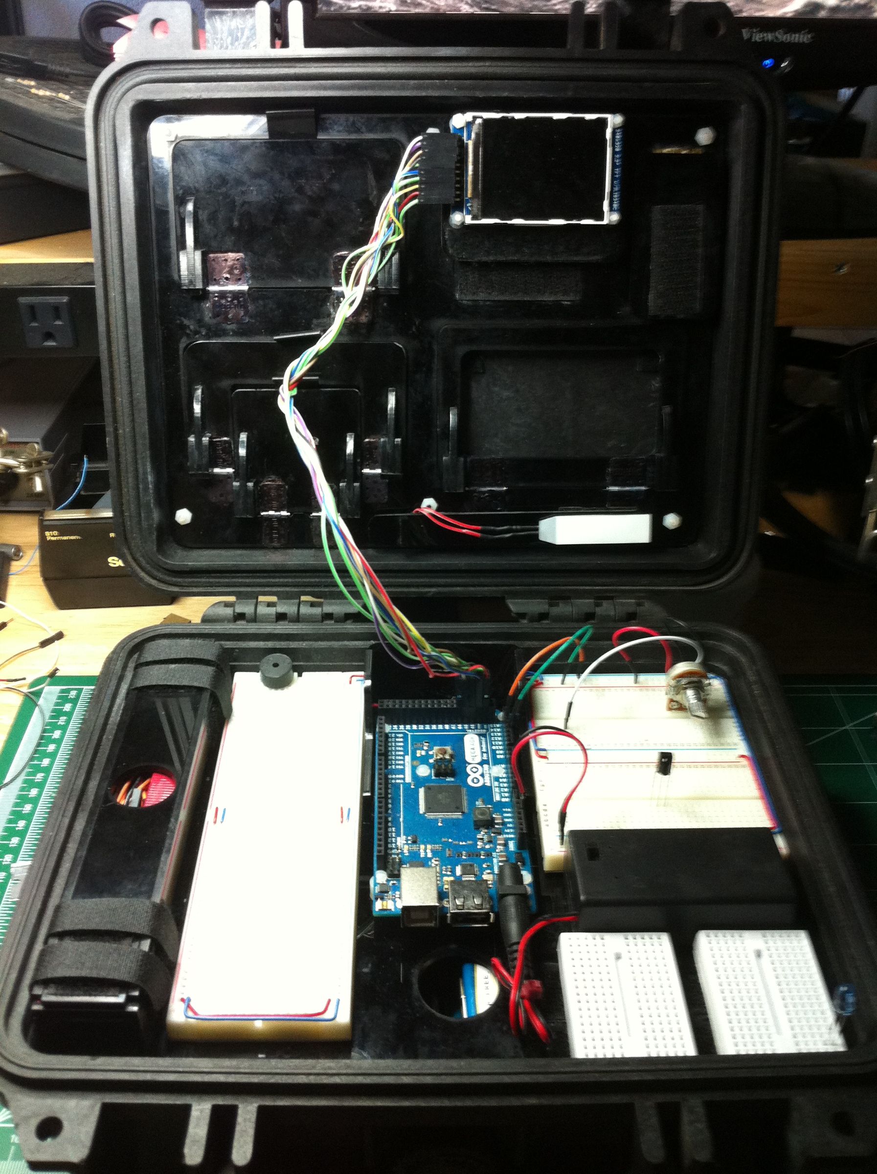 Portable Electronics Learning Lab/Experiment Kit : 11 Steps - Instructables