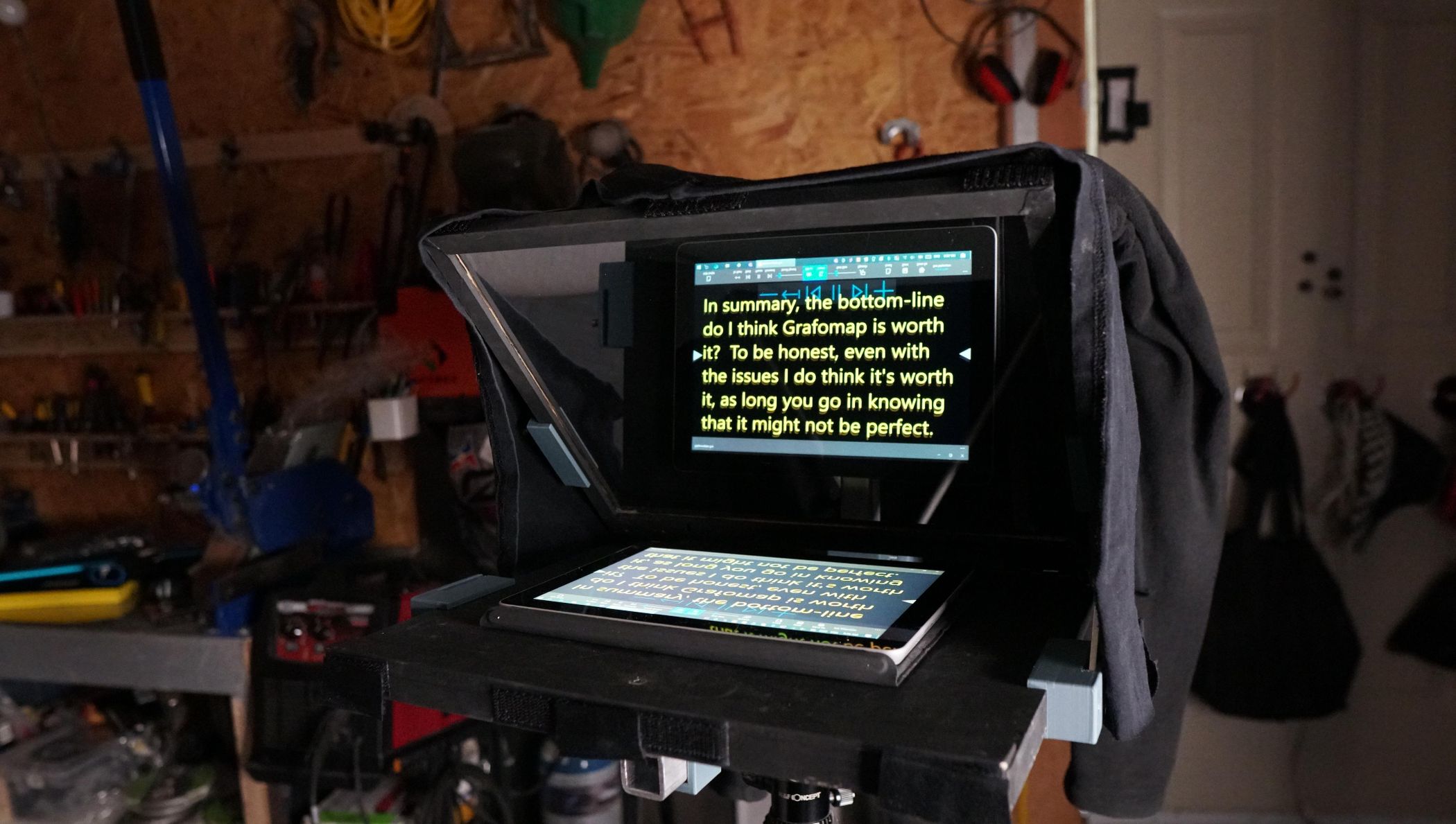 How to Make a Teleprompter : 5 Steps (with Pictures) - Instructables