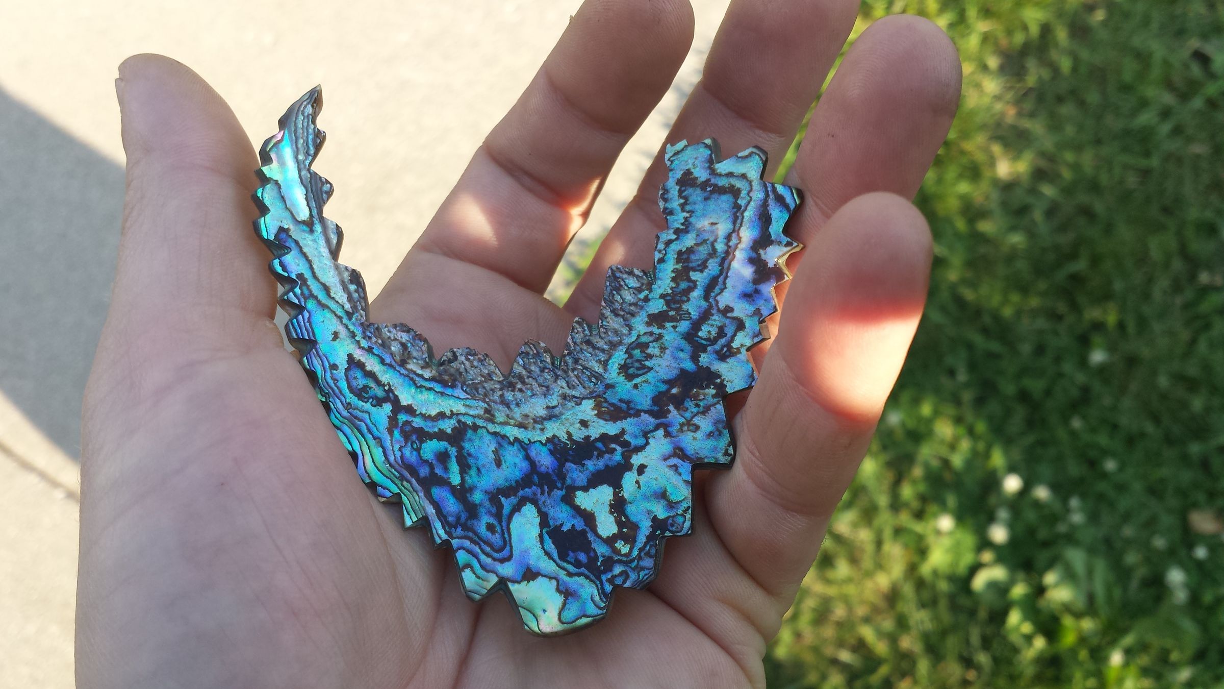 Upcycling & Carving Abalone Shell Into Jewelry and Gris Gris ...