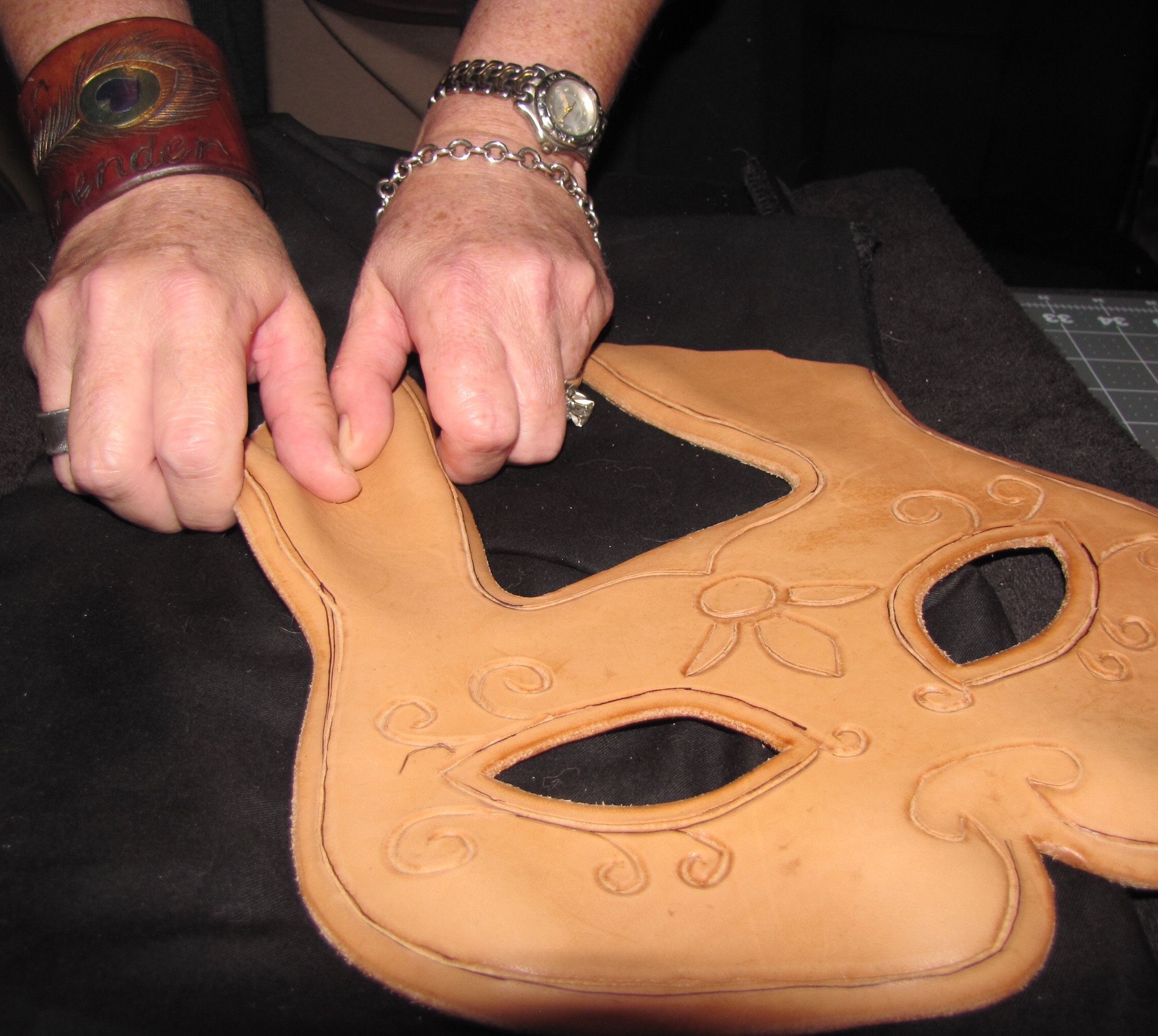 Sculpted Leather Mask Tutorial : 9 Steps (with Pictures) - Instructables