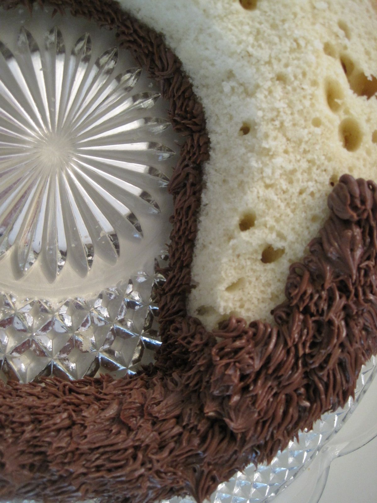 Easy Ferret Shaped Cake : 4 Steps (with Pictures) - Instructables