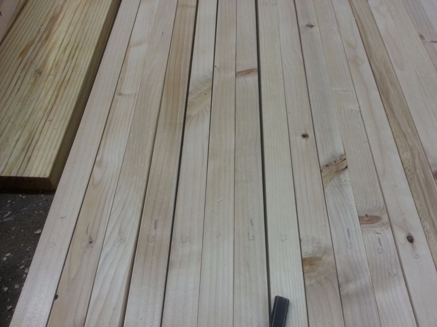 2x4 Desk 8ft Long! : 6 Steps - Instructables