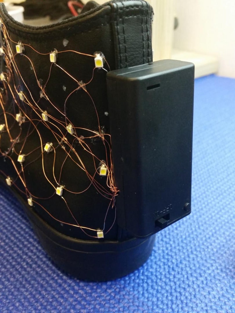 Interactive LED Shoes - Arduino : 8 Steps (with Pictures) - Instructables