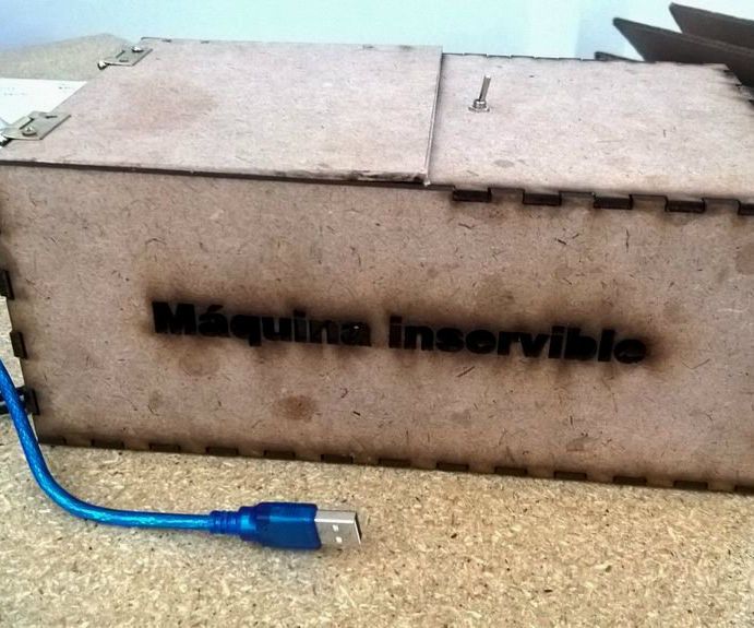 Máquina Inservible : 7 Steps - Instructables