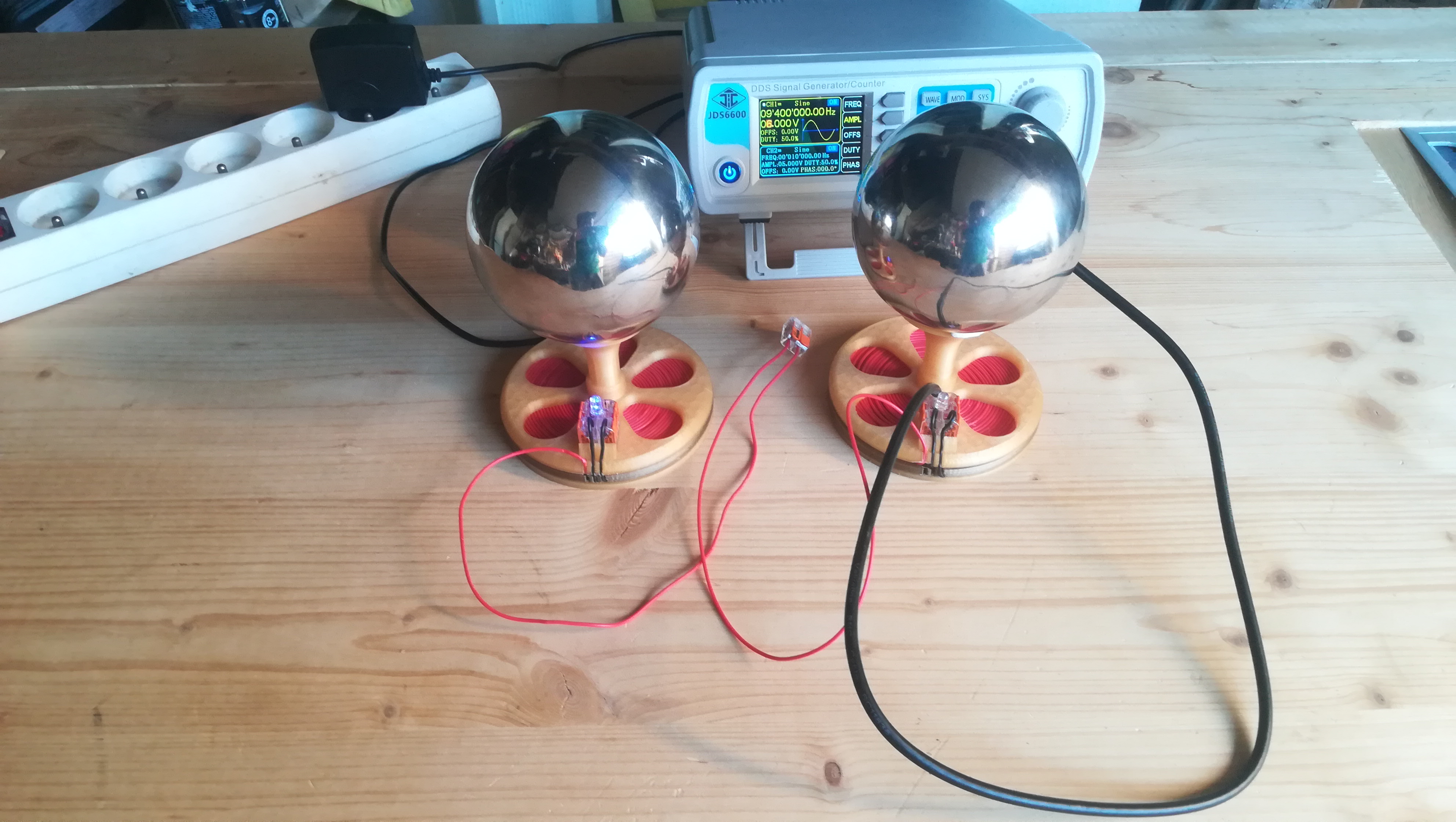 Energy Transfer With Two Tesla Coils : 7 Steps (with Pictures ...