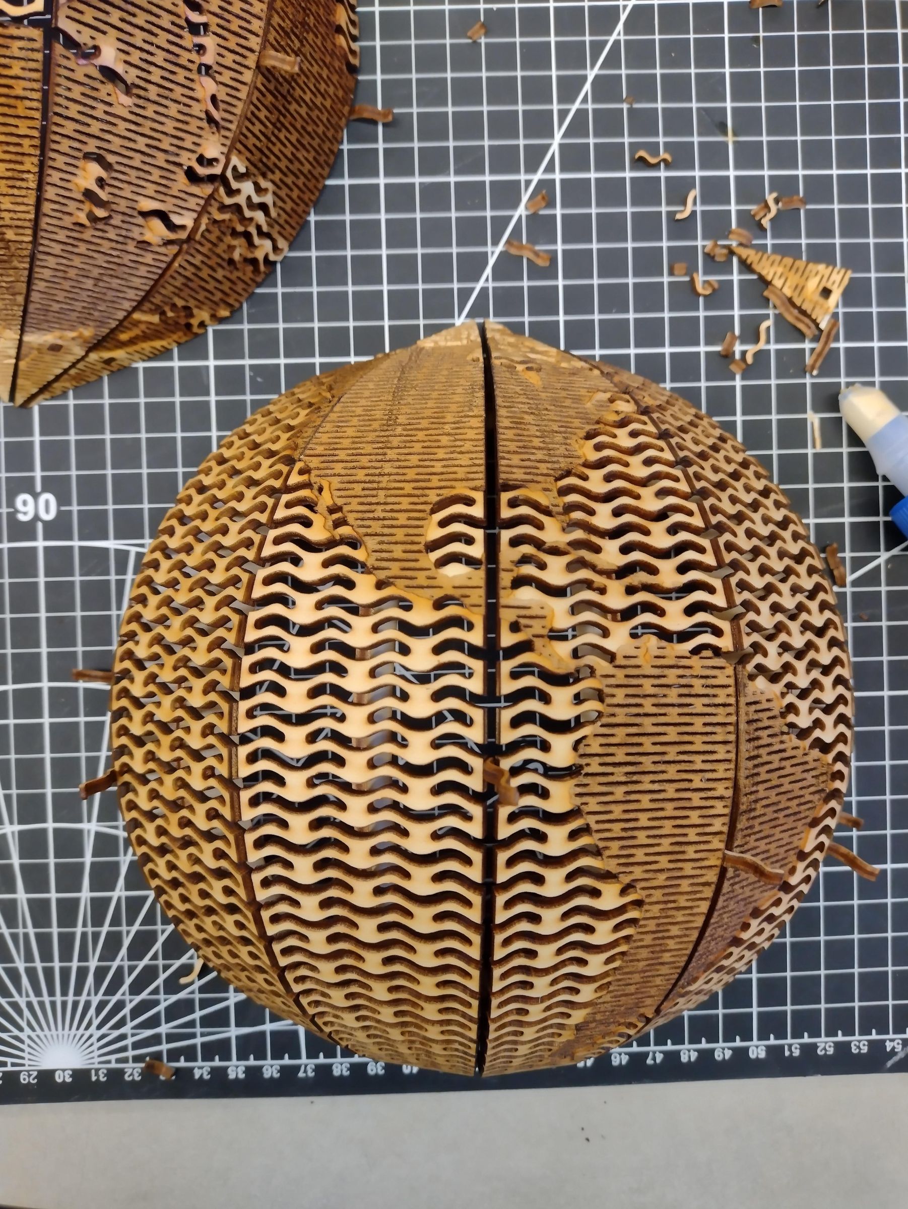 Laser Cut Living Hinge Globe Light : 12 Steps (with Pictures ...