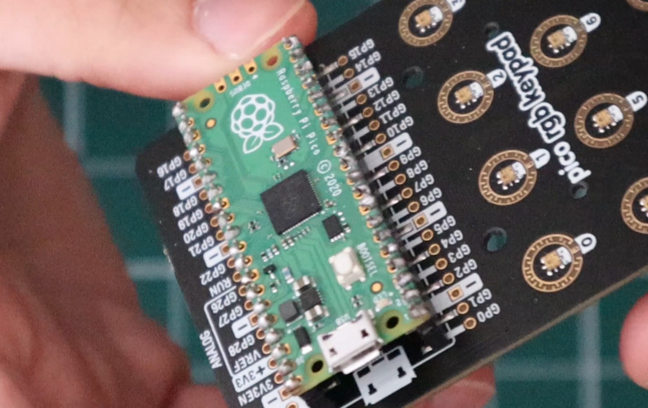 Raspberry Pi Pico Macropad / Keypad : 4 Steps - Instructables