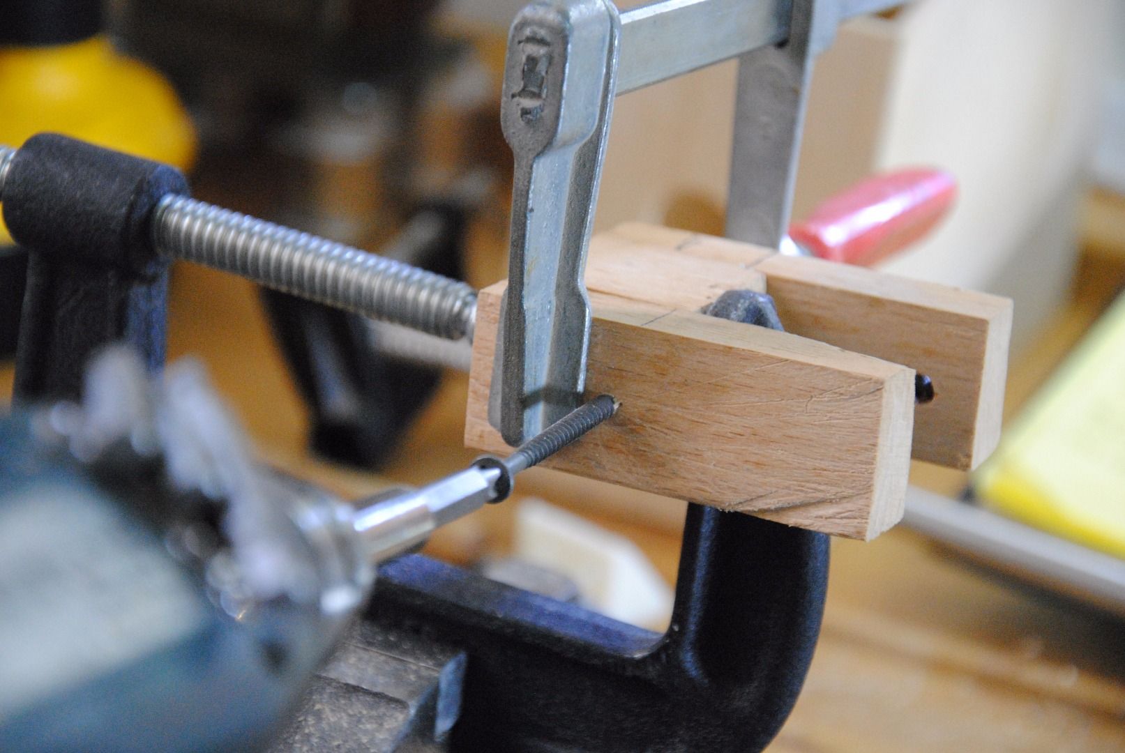 Make Your Own Wooden C-Clamp! | DIY Woodworking Tools #2 : 10 Steps ...