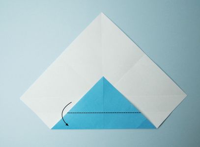 How to Fold an Origami Batarang From the Dark Knight : 8 Steps (with ...