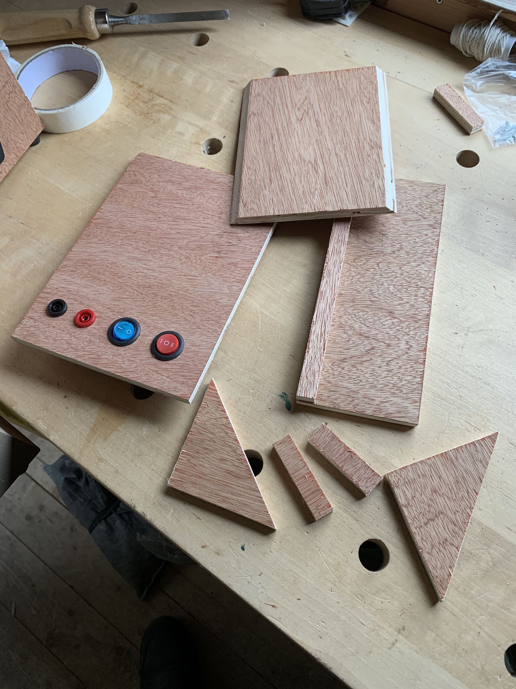 Portable Arduino Workbench Part 2 : 7 Steps - Instructables