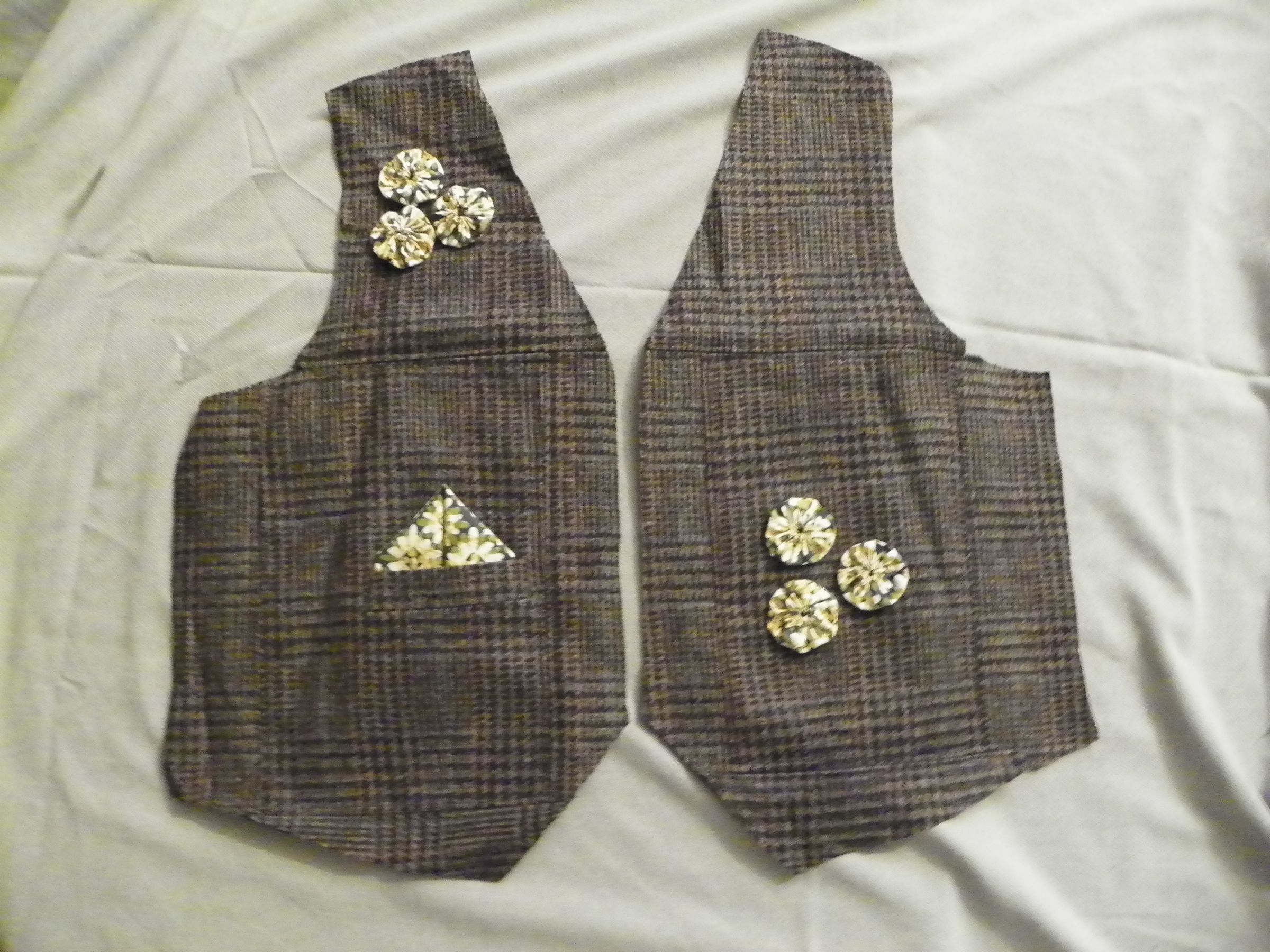 Vest From an Old Wool Suit Coat : 14 Steps (with Pictures) - Instructables