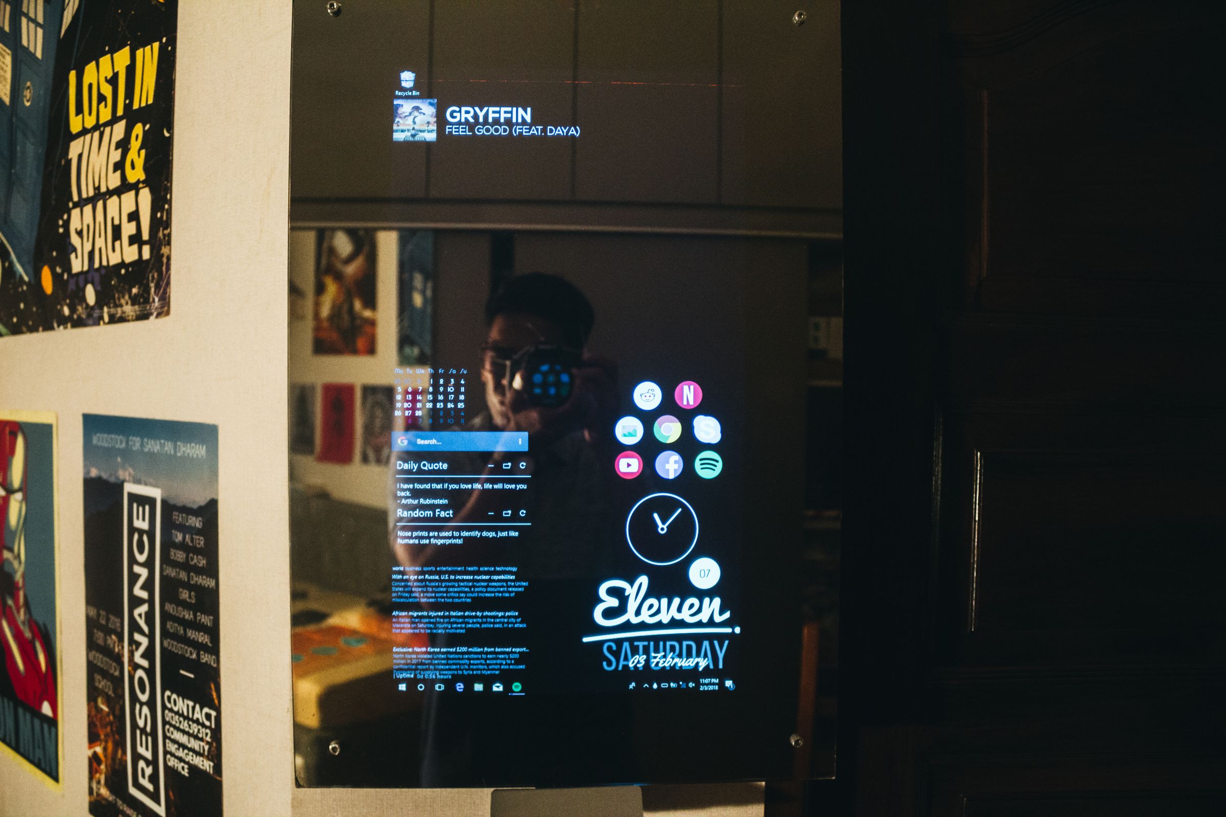 Floating Smart Magic Mirror From Old Laptop With Alexa Voice ...