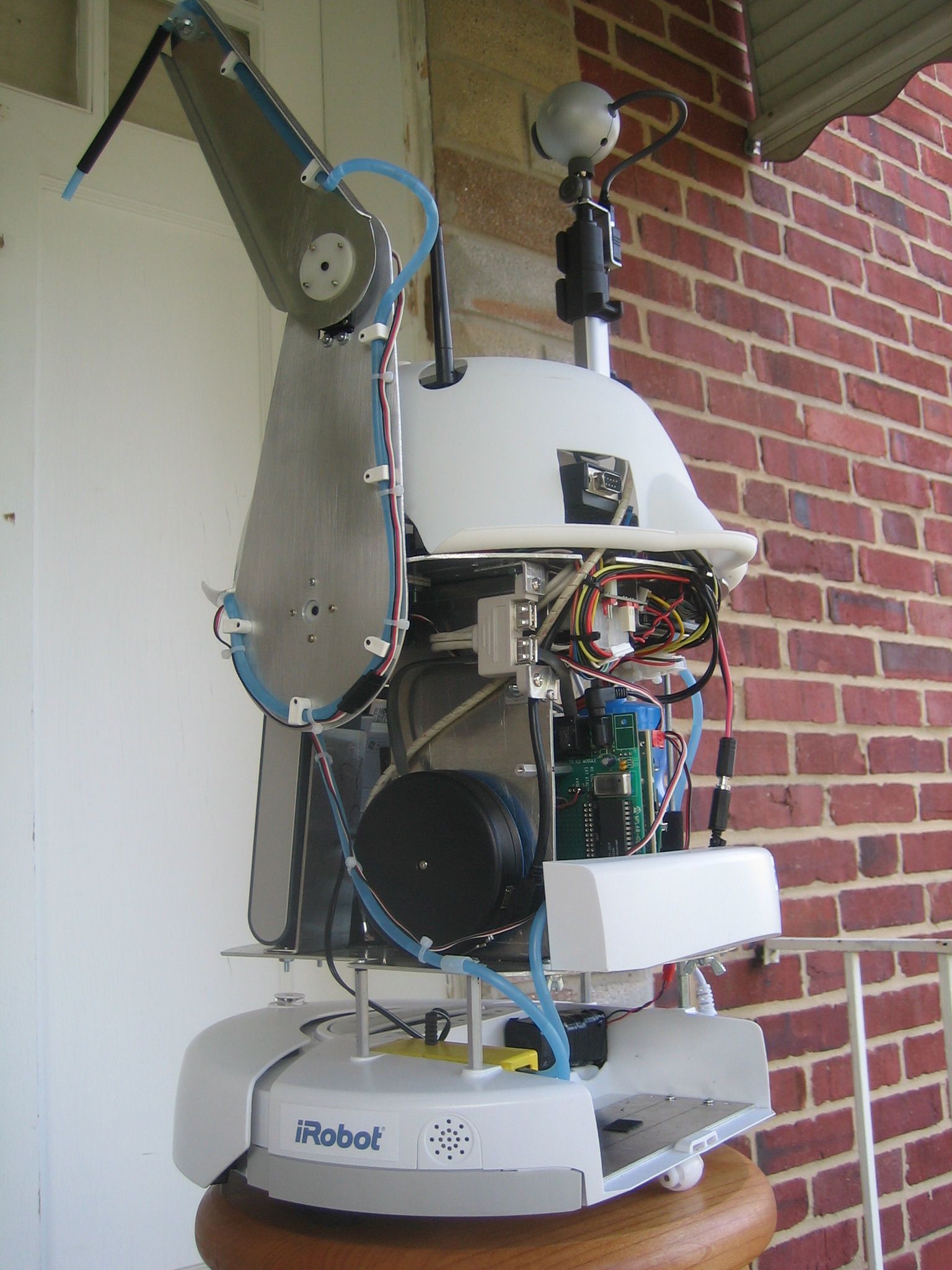 IRobot Create Personal Home Robot : 16 Steps (with Pictures ...