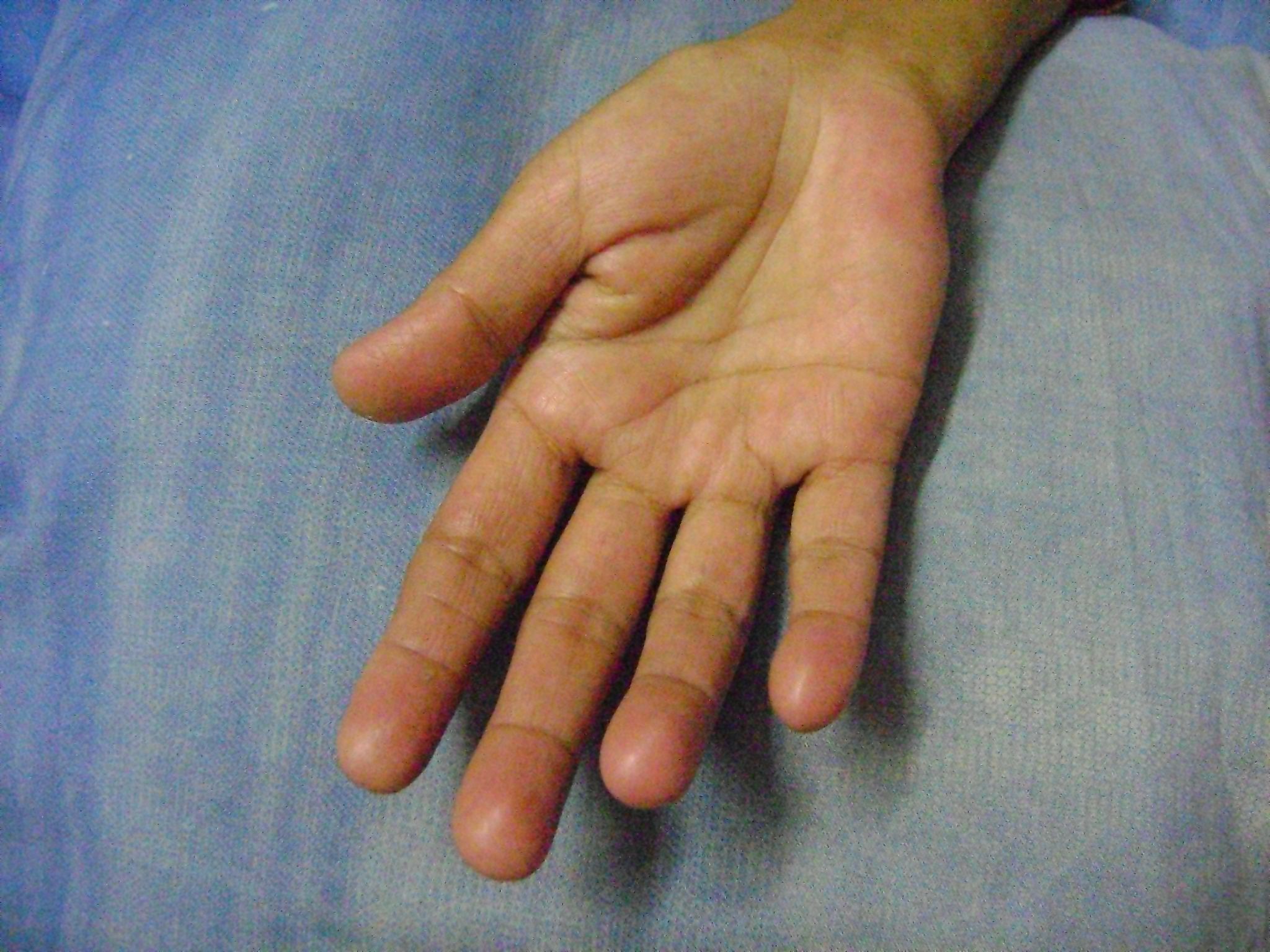 How to Apply Henna (Mehndi) on Your Hands! : 7 Steps - Instructables