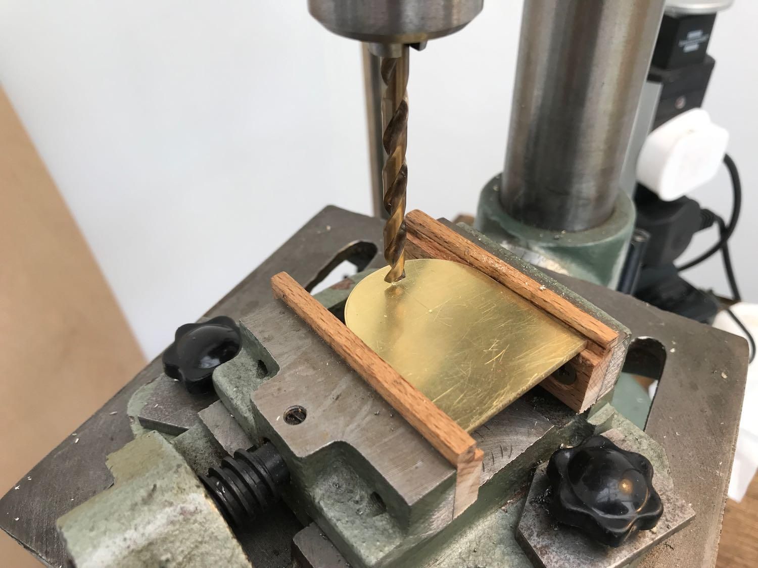 Condenser Oil Trap for a Small Steam Engine : 9 Steps (with Pictures ...