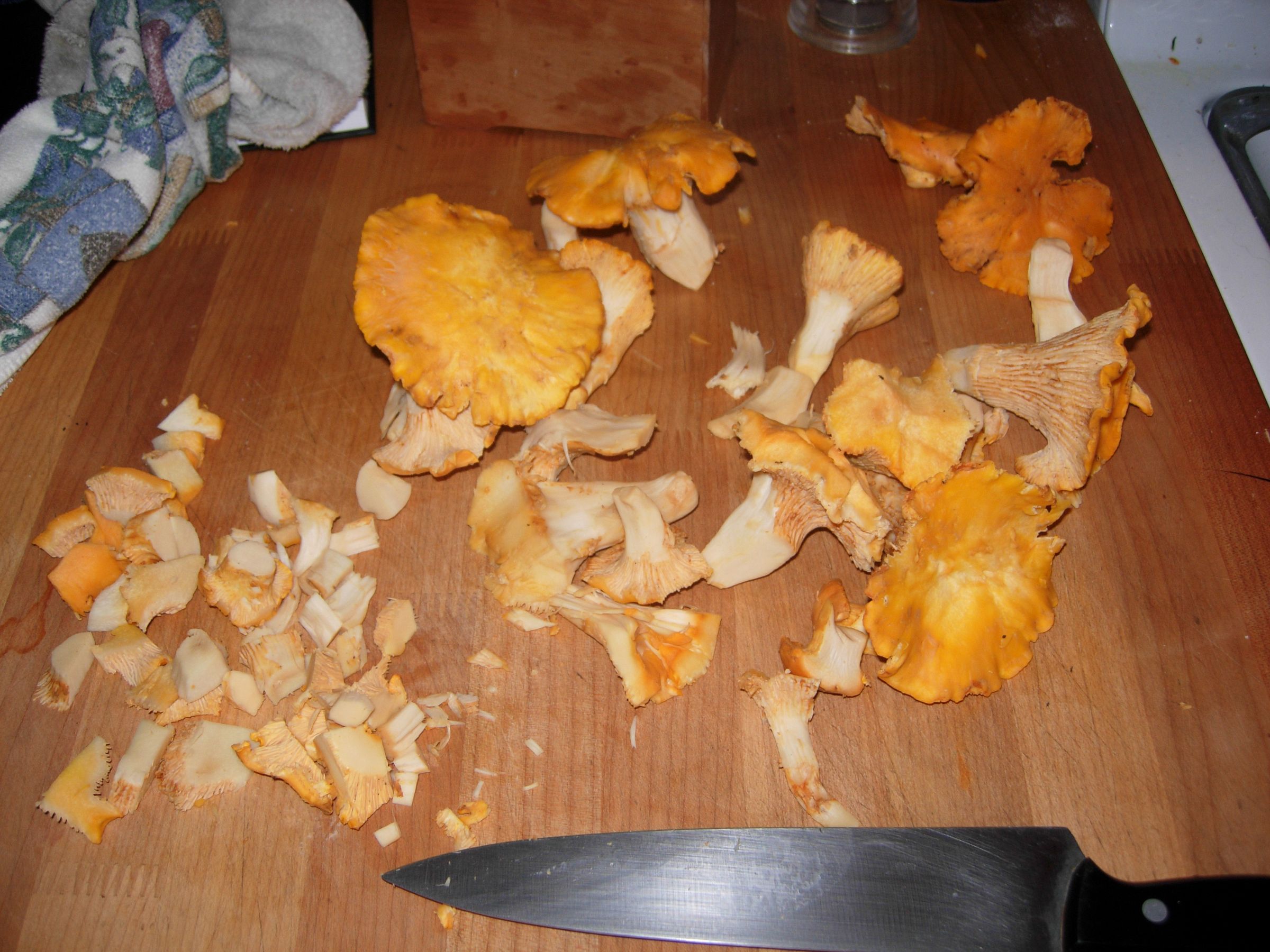 How to Dry-sautee Mushrooms for Eating or Storage! : 4 Steps ...