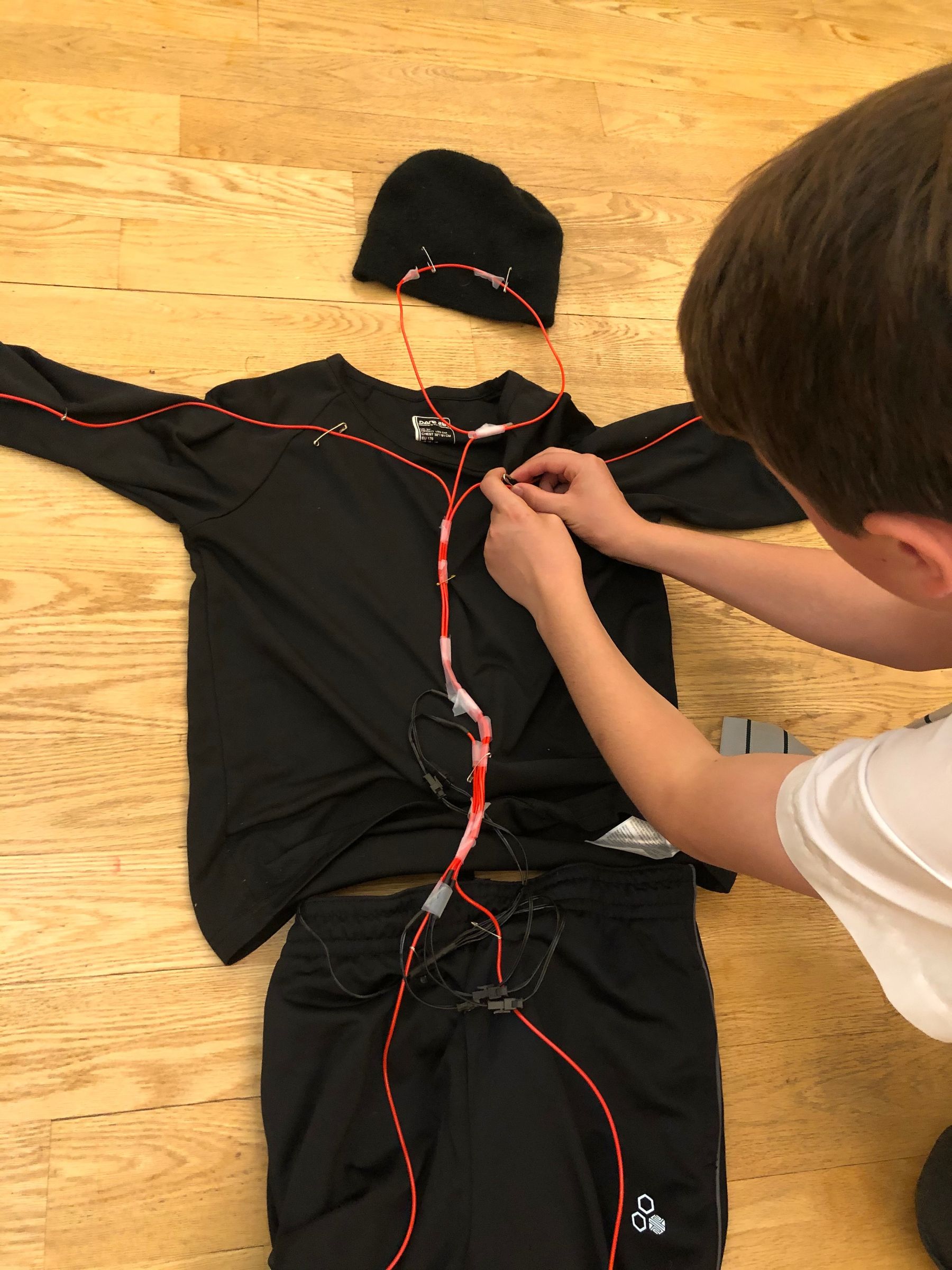 DIY Easy Stickman Costume for Kids and Adults : 4 Steps - Instructables