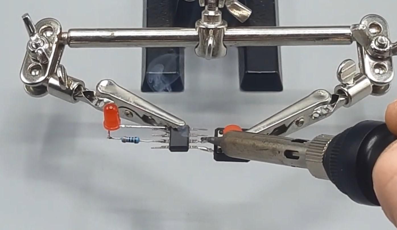 How to Make a Vibration Sensor : 7 Steps (with Pictures) - Instructables