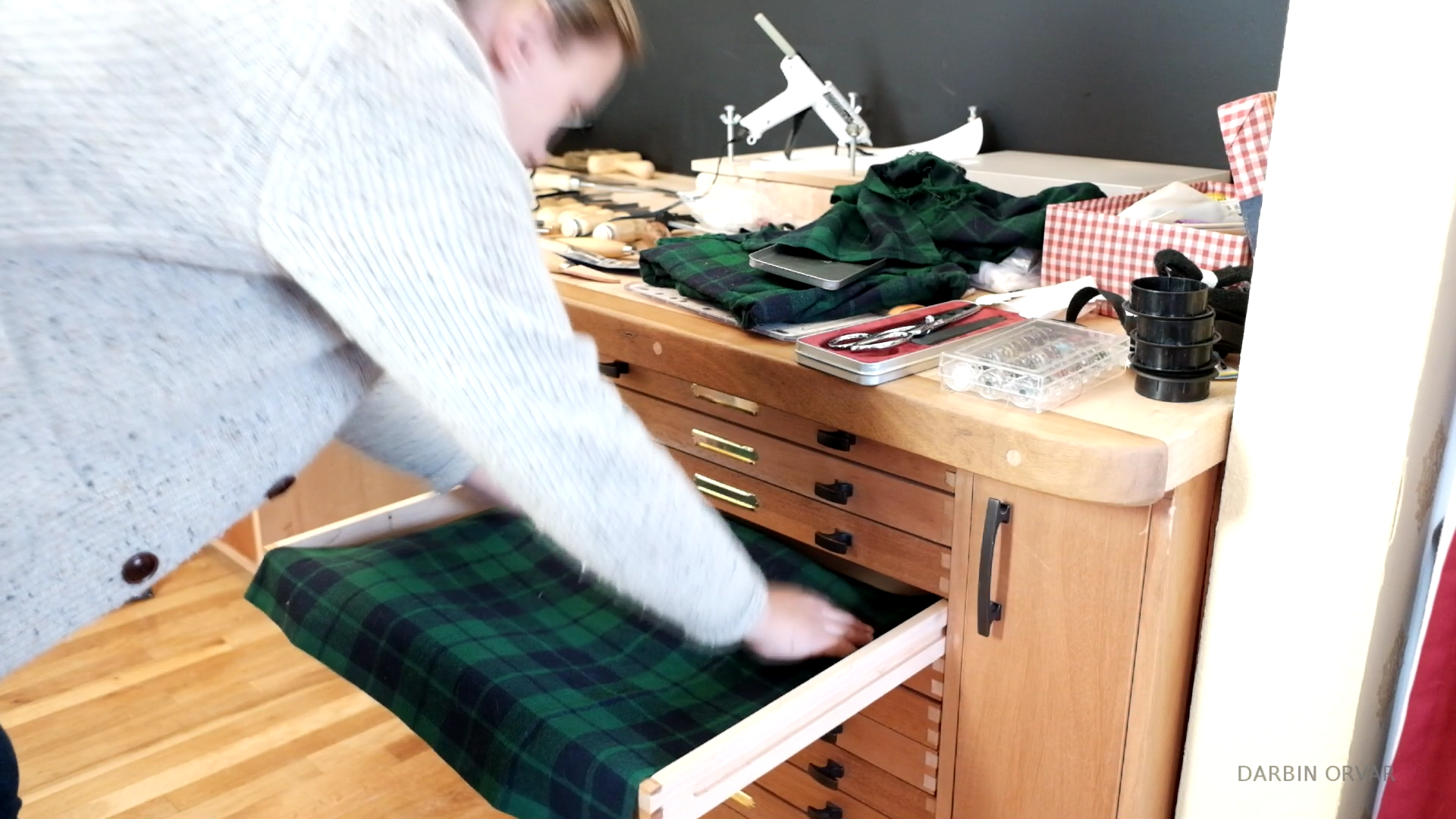 How to Create an Amazing Workspace at Home : 9 Steps (with Pictures ...