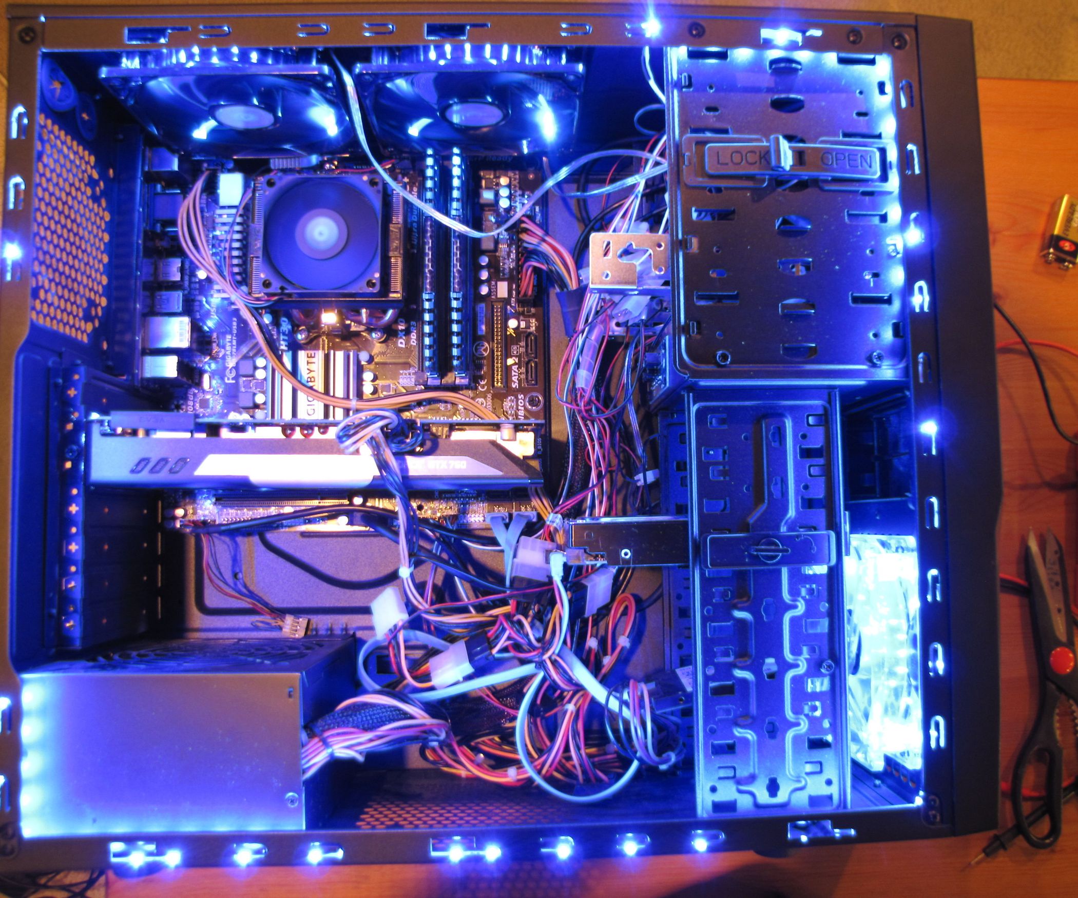 Custom Desktop Computer Lighting : 3 Steps - Instructables