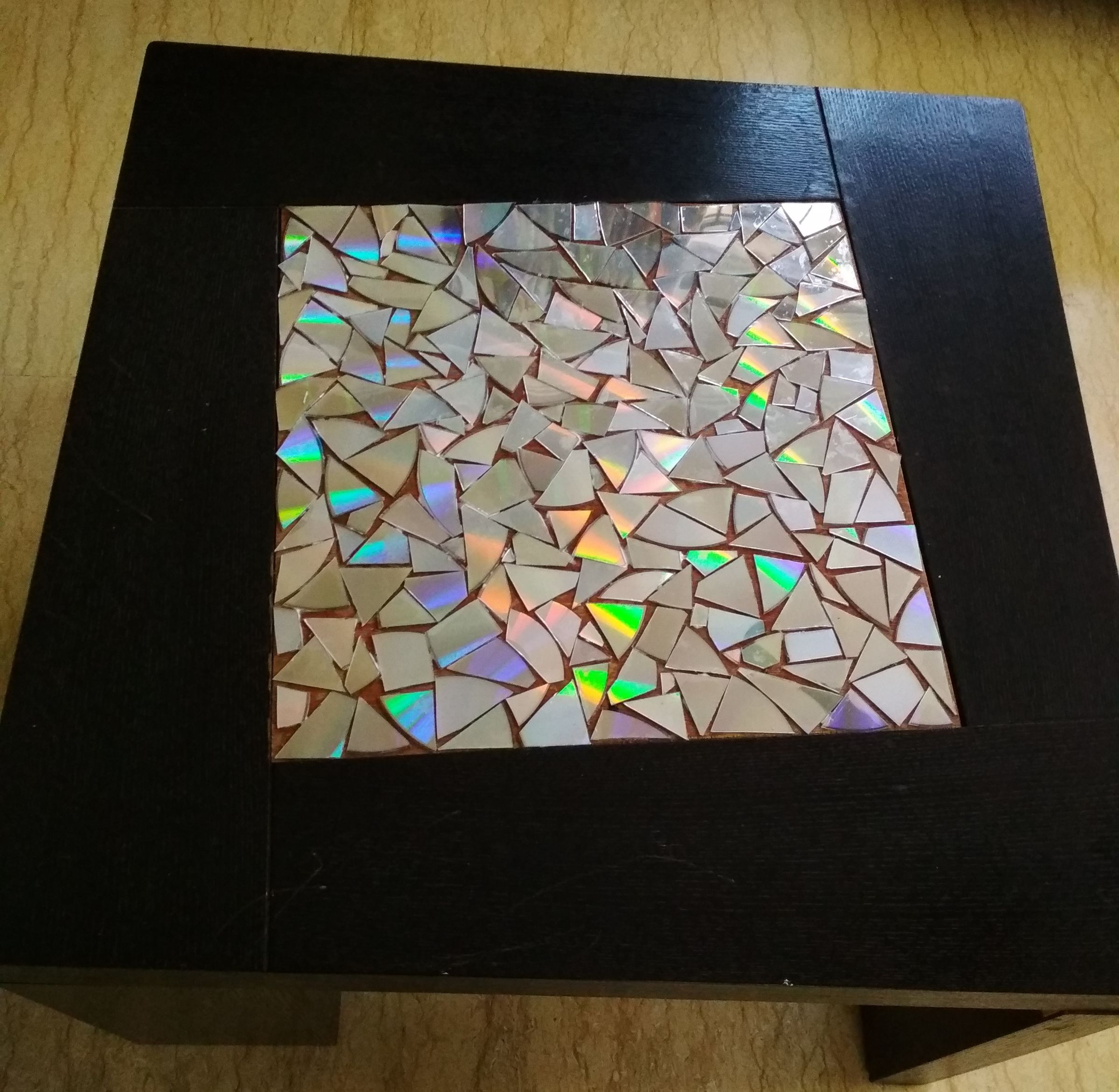 CD Mosaic Table Top : 6 Steps (with Pictures) - Instructables