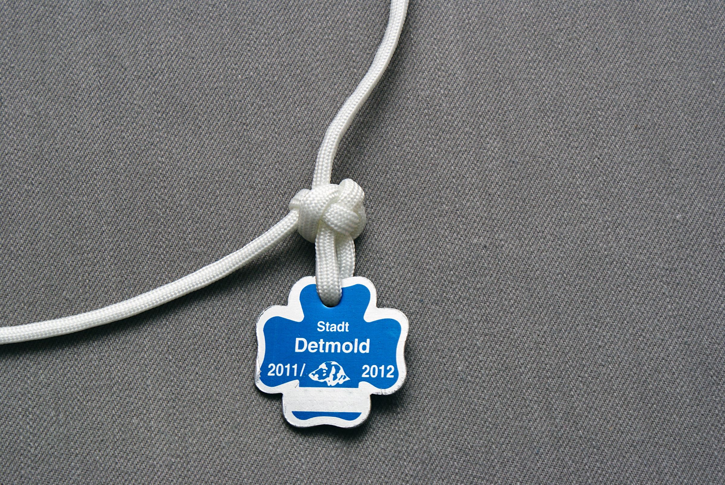 Paracord Dog Tag Holder : 7 Steps (with Pictures) - Instructables