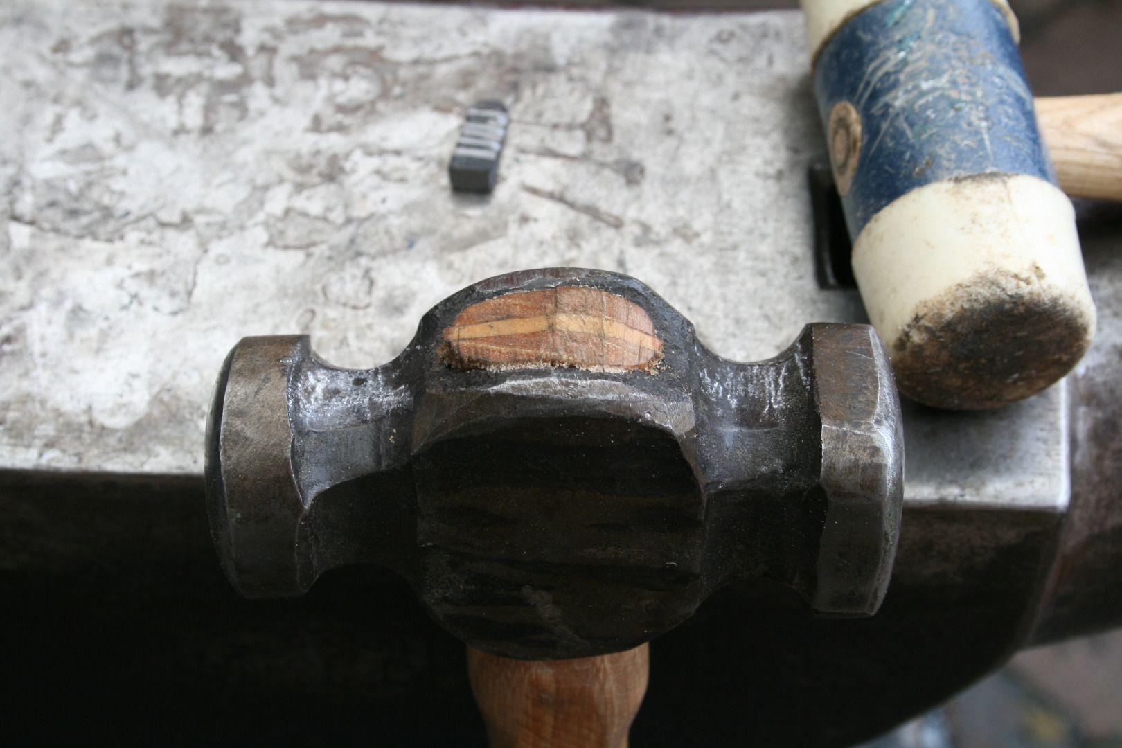 Replacing a Handle on a (forging) Hammer : 7 Steps (with Pictures ...