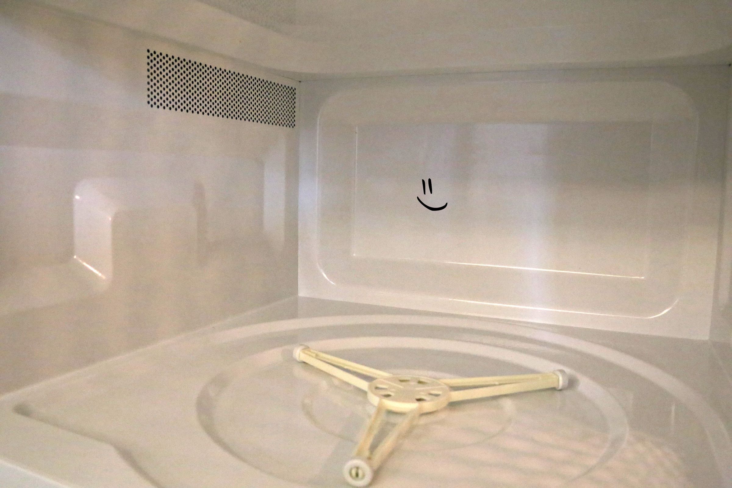 Clean a Microwave : 3 Steps (with Pictures) - Instructables