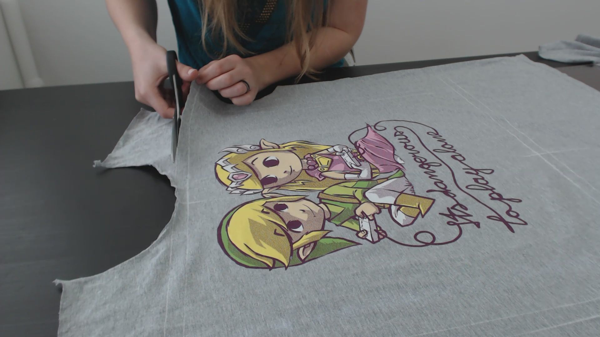 Cushion Cover From a T-shirt : 4 Steps (with Pictures) - Instructables