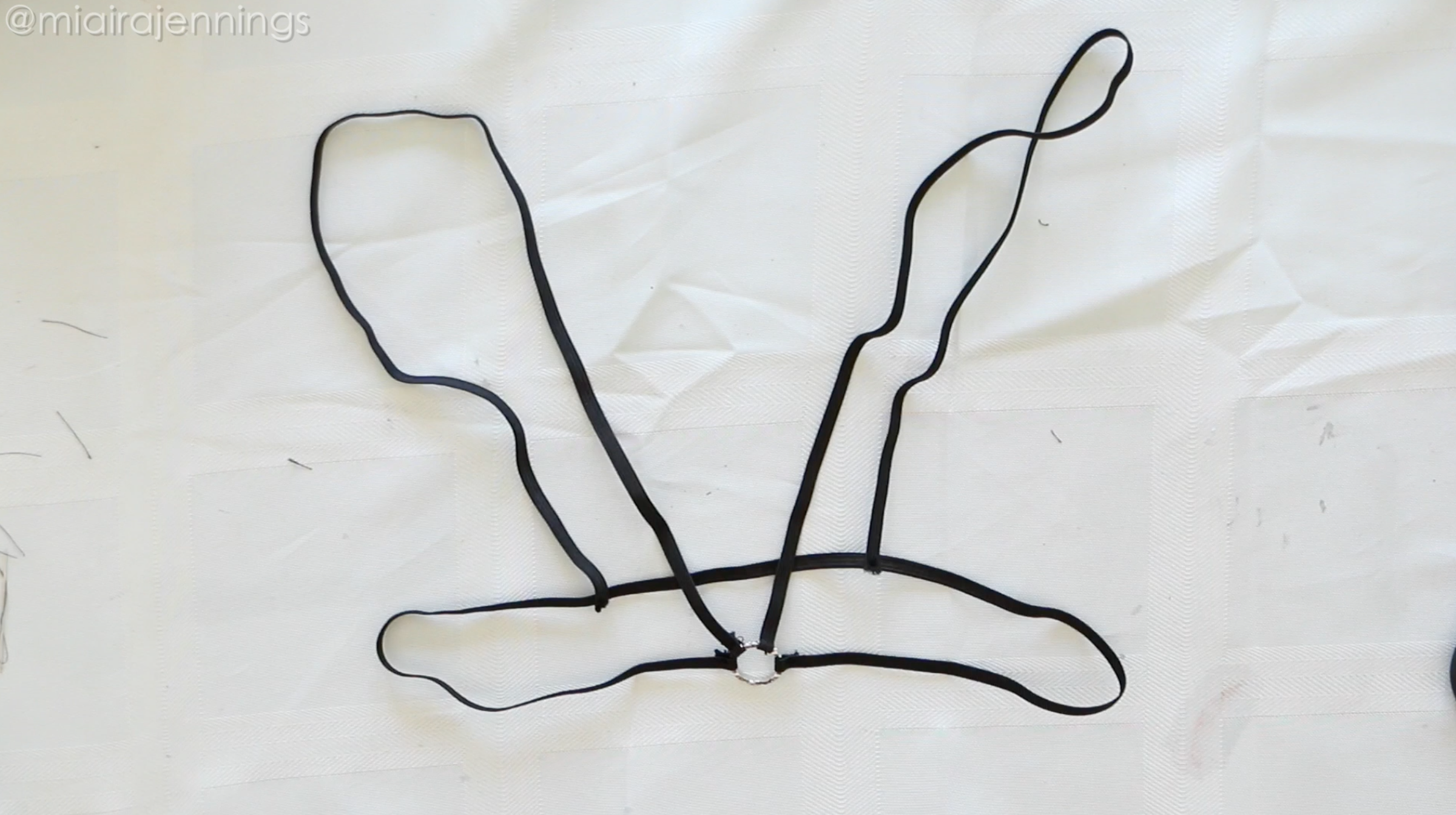 DIY Harness Bralette : 7 Steps - Instructables