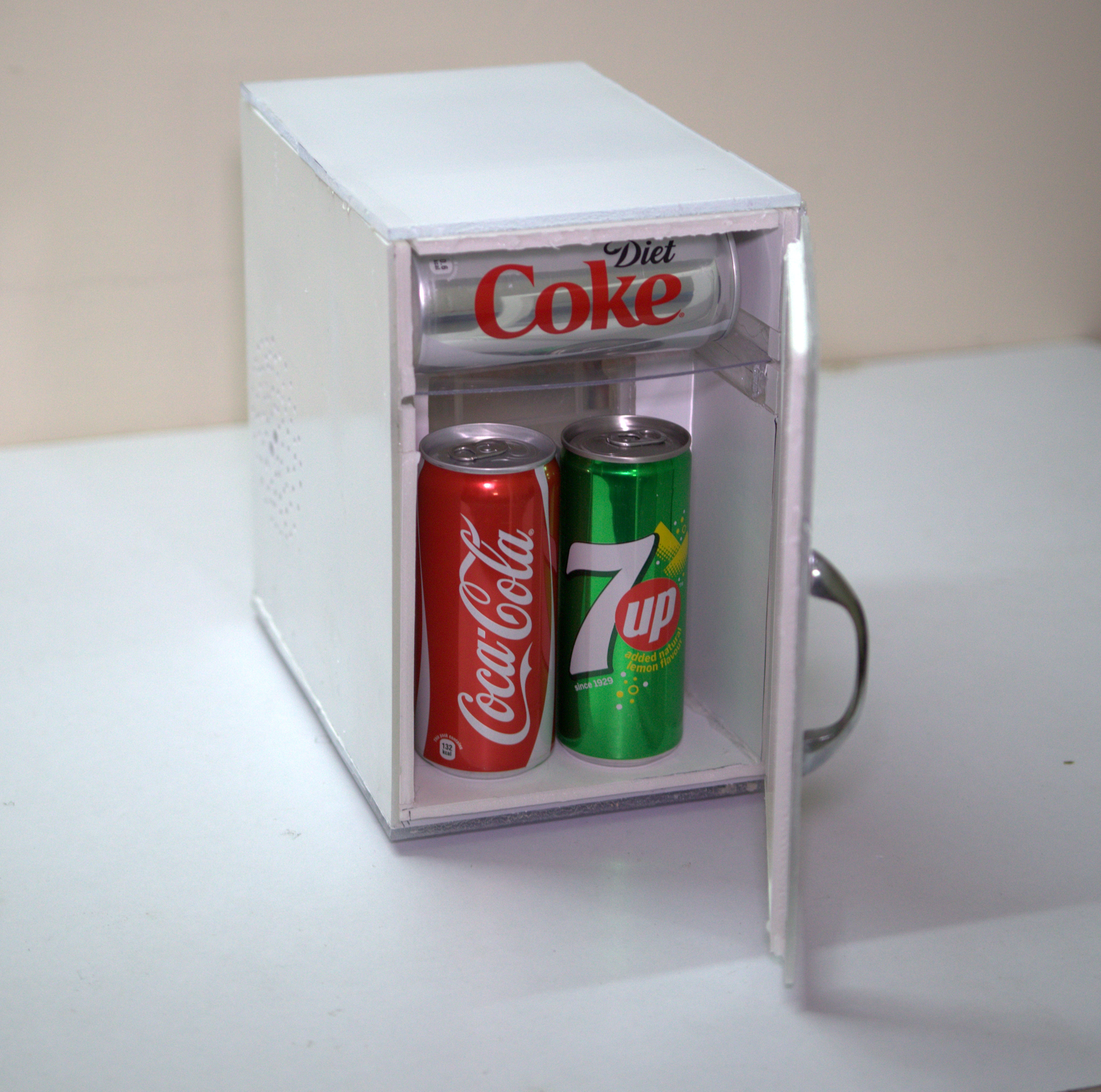 DIY Portable Mini Refrigerator : 19 Steps (with Pictures) - Instructables