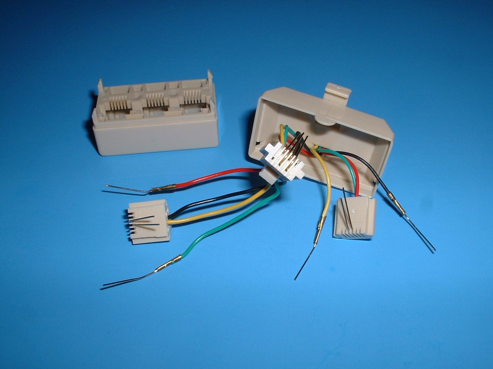 DIY 2-Line RJ11 Triplex Phone Jack : 6 Steps - Instructables