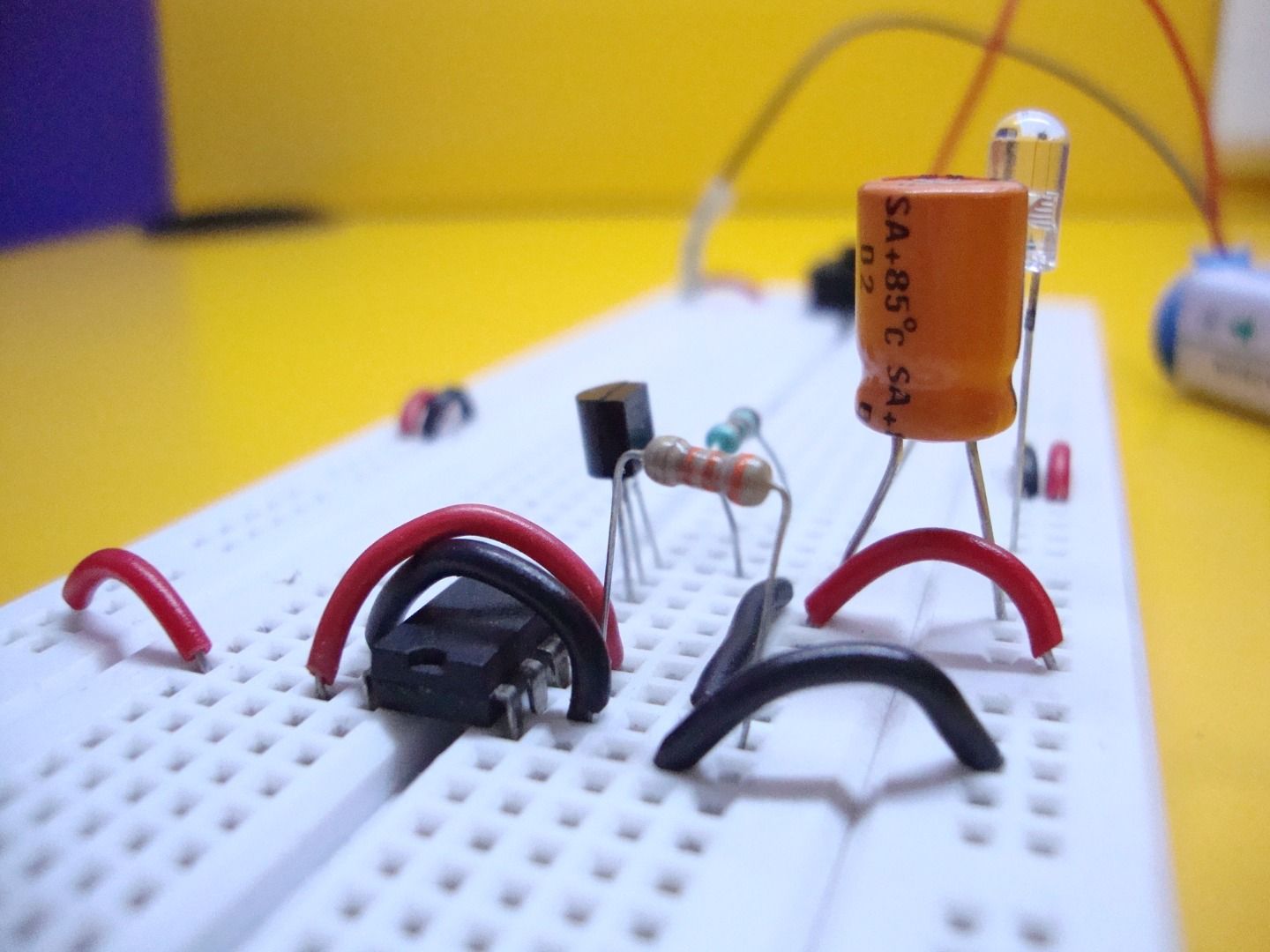 10 Breadboard Projects for Beginners : 17 Steps (with Pictures ...