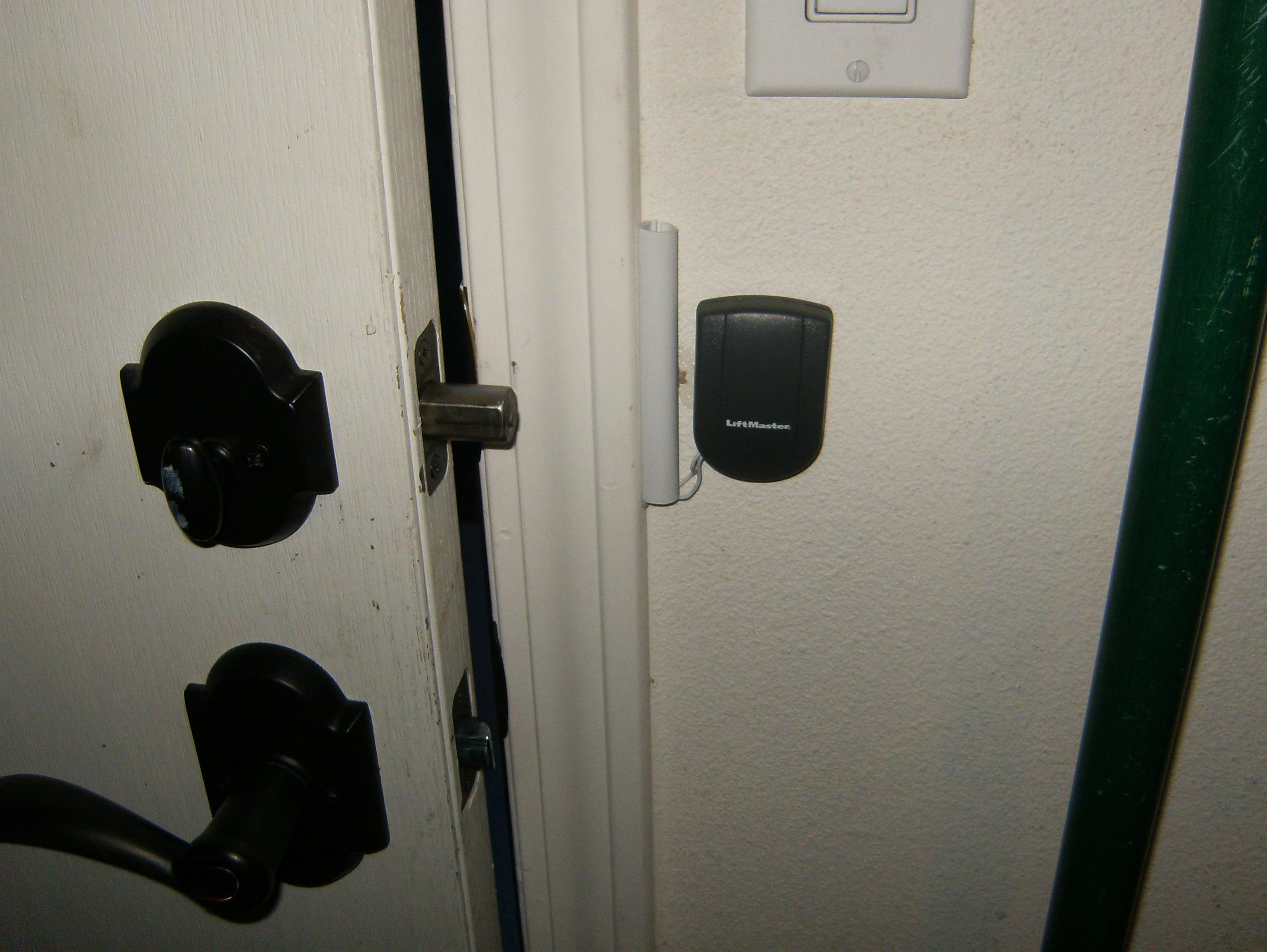 Monitors for Home Door Locks. : 8 Steps (with Pictures) - Instructables