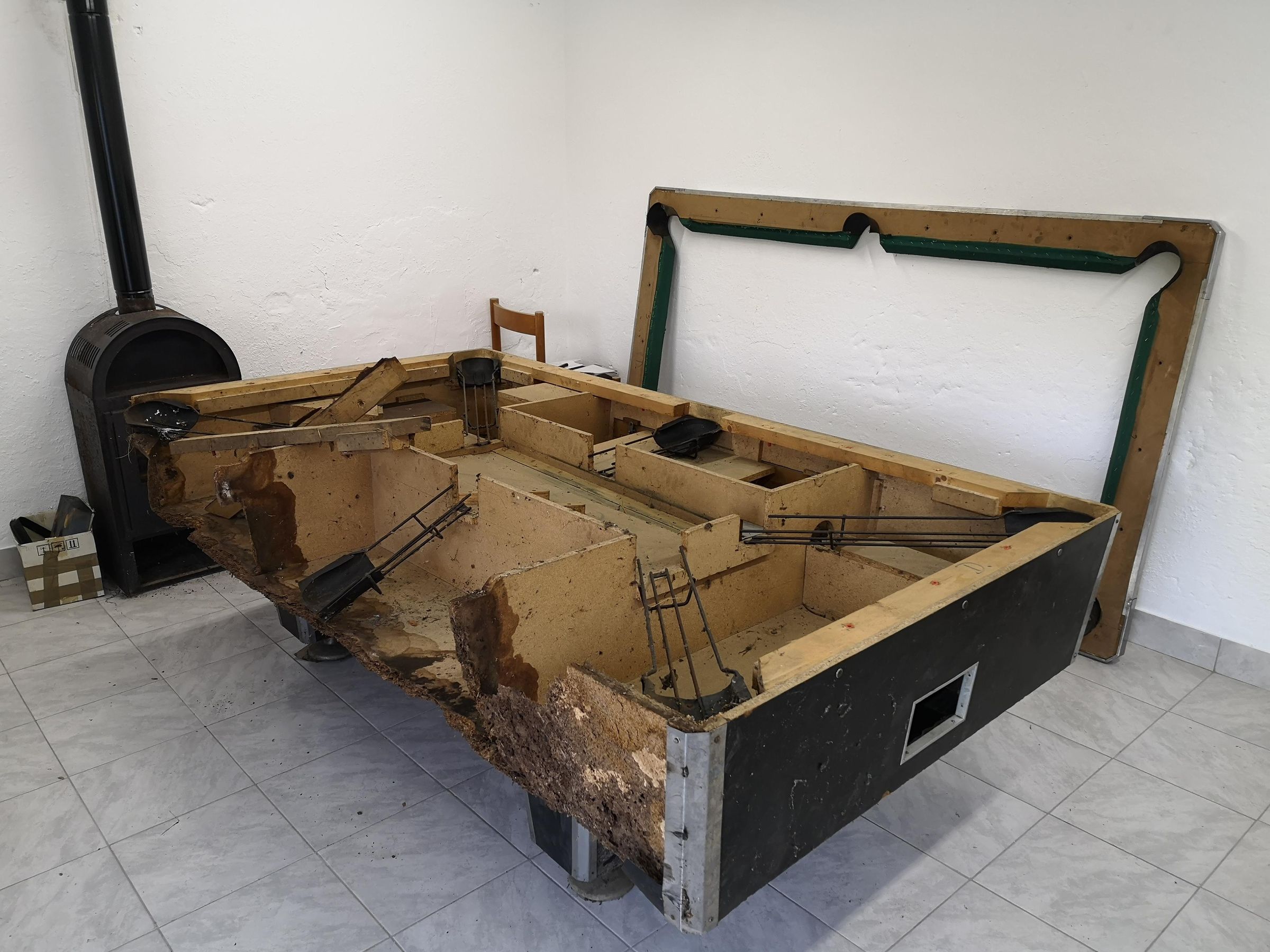 7 Foot Pool Table Restauration : 14 Steps (with Pictures) - Instructables