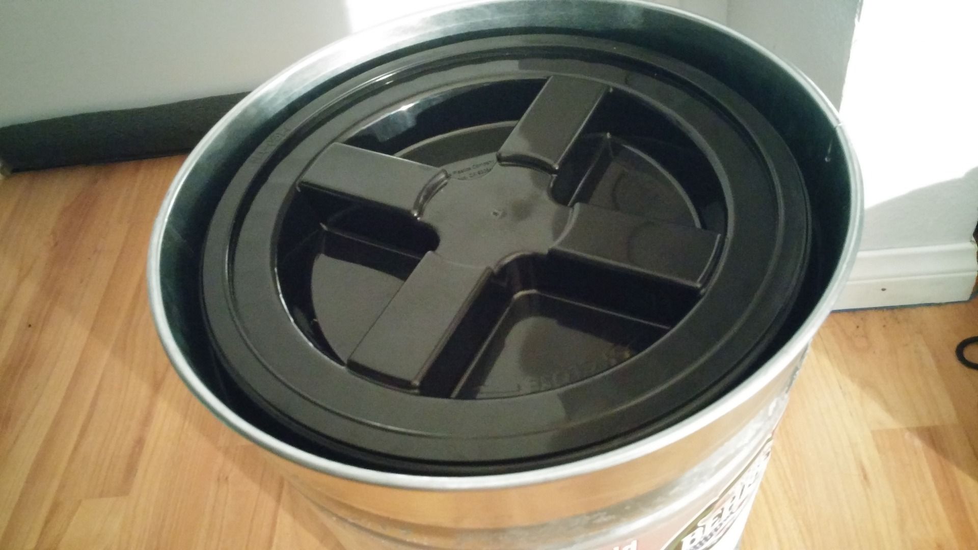 Faraday Cage Bucket : 3 Steps (with Pictures) - Instructables