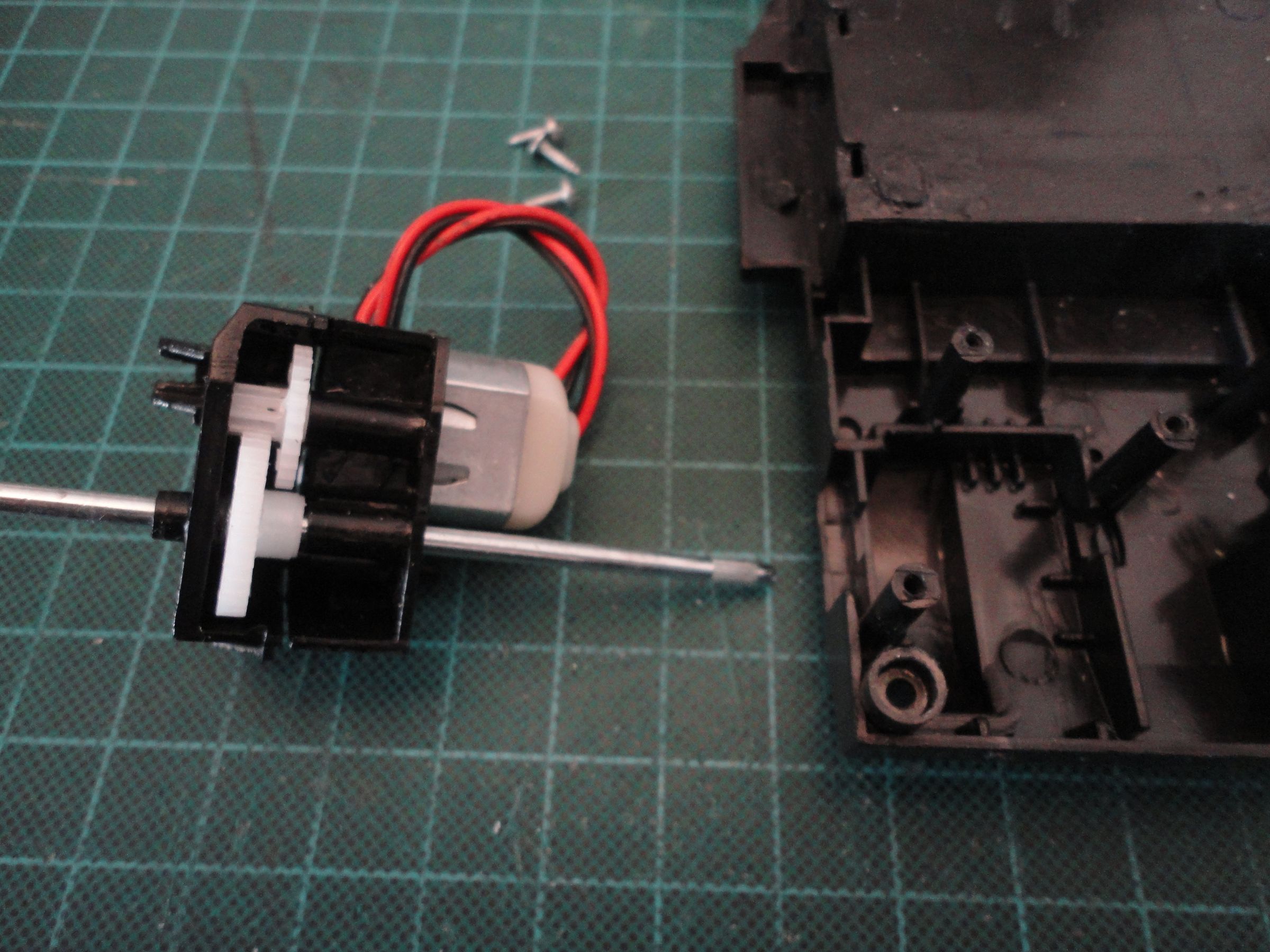 Wireless Lego Race Car : 13 Steps (with Pictures) - Instructables
