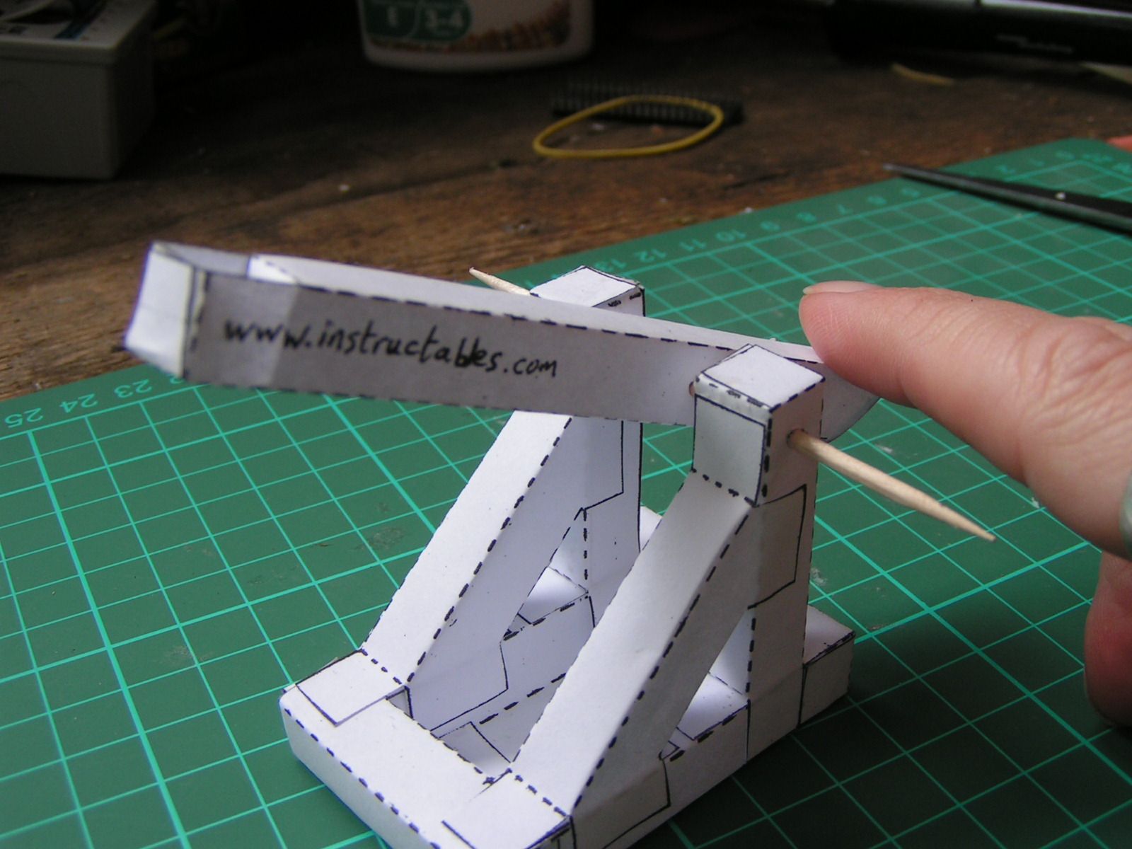 Launch It: the Paper Catapult. : 6 Steps (with Pictures) - Instructables