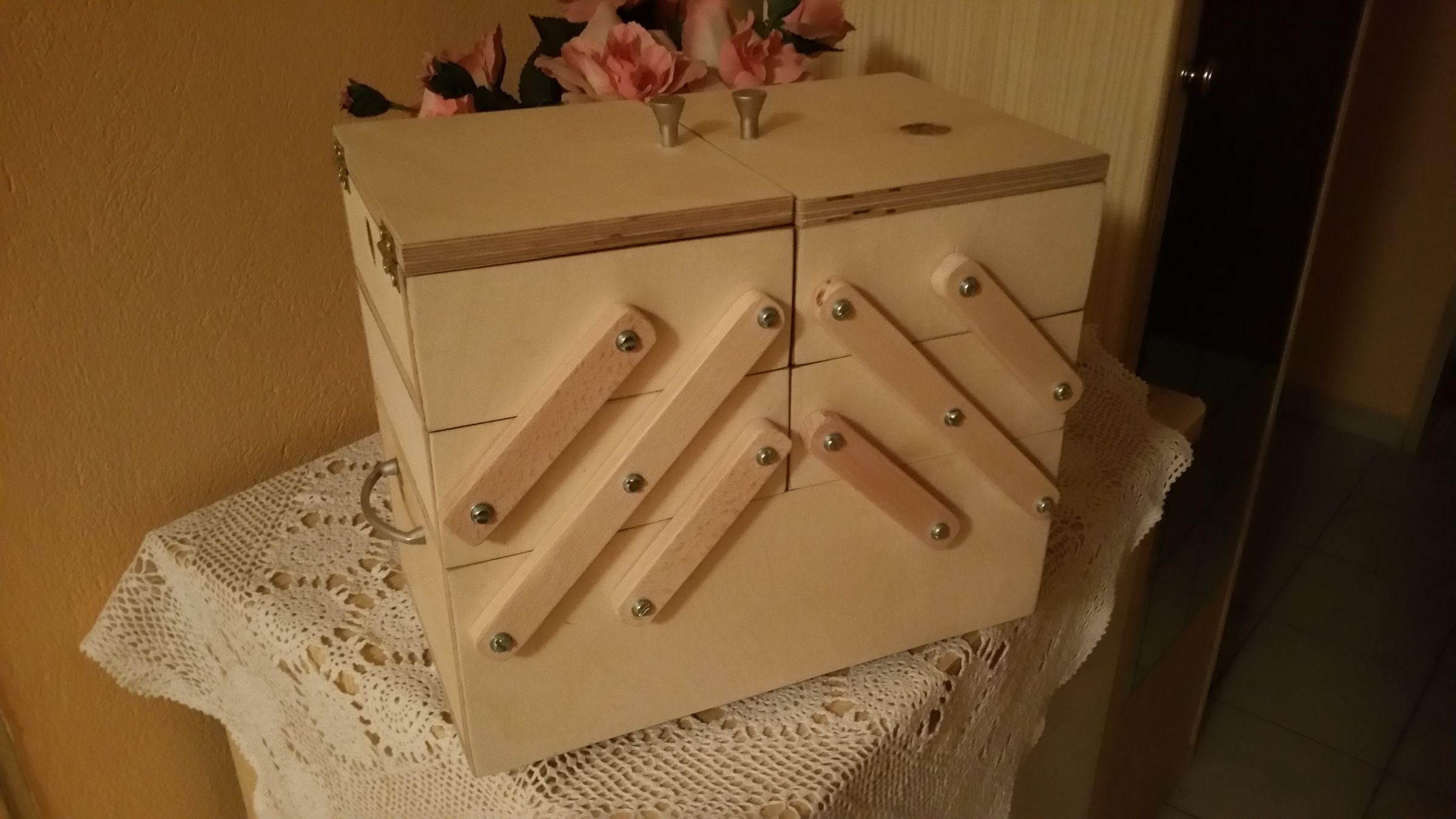 Folding Sewing Box - for Beginners : 6 Steps (with Pictures ...