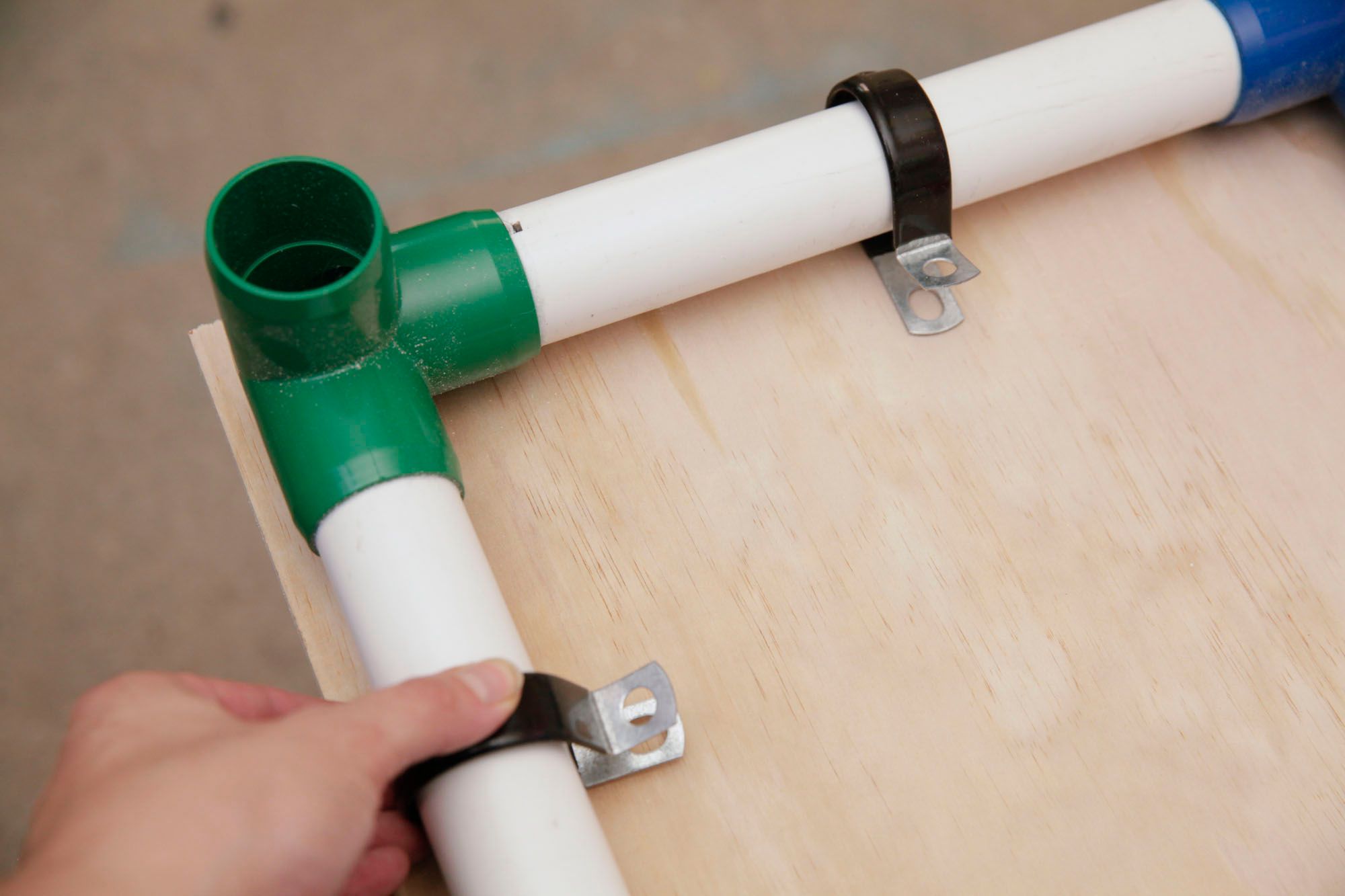 IKEA KALLAX and PVC Workbench : 8 Steps (with Pictures) - Instructables