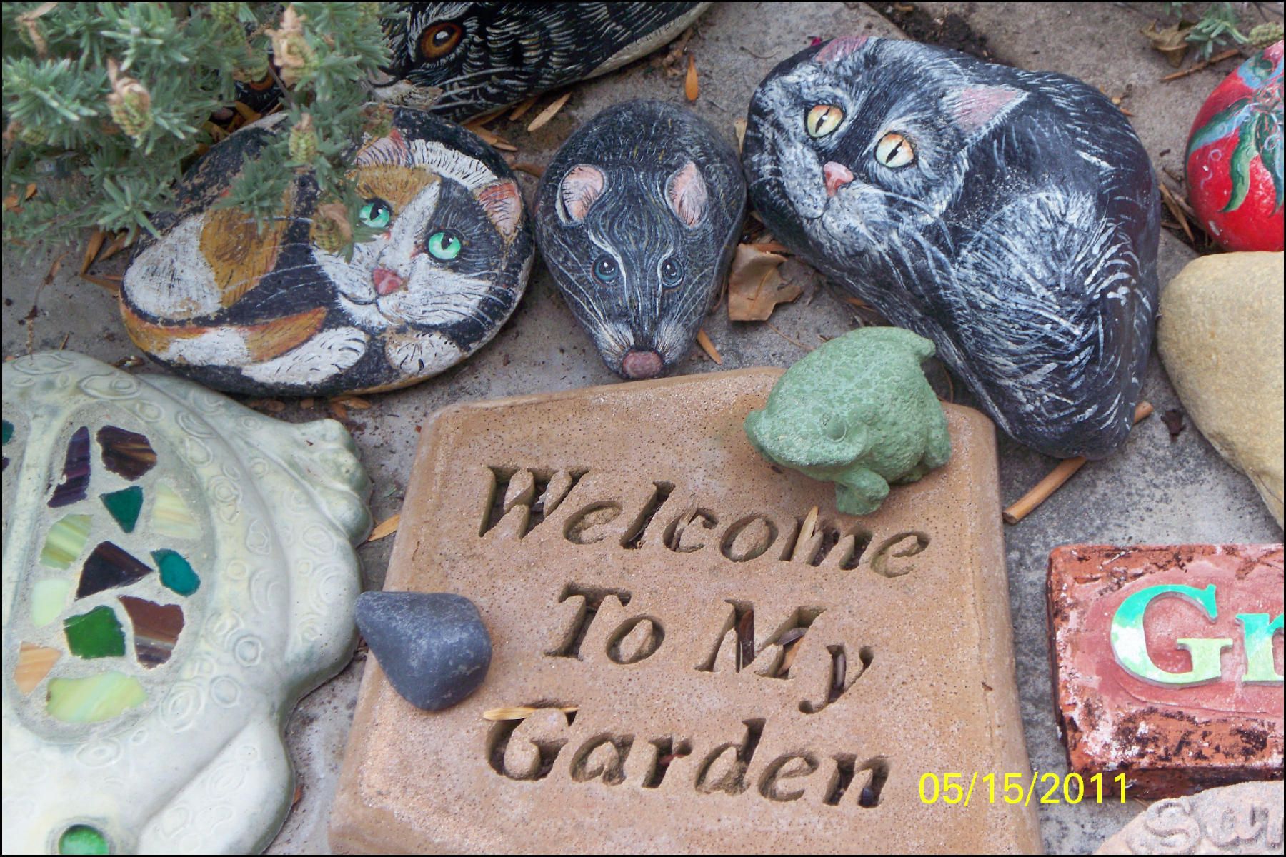 How to Paint Animals on Rocks : 5 Steps (with Pictures) - Instructables