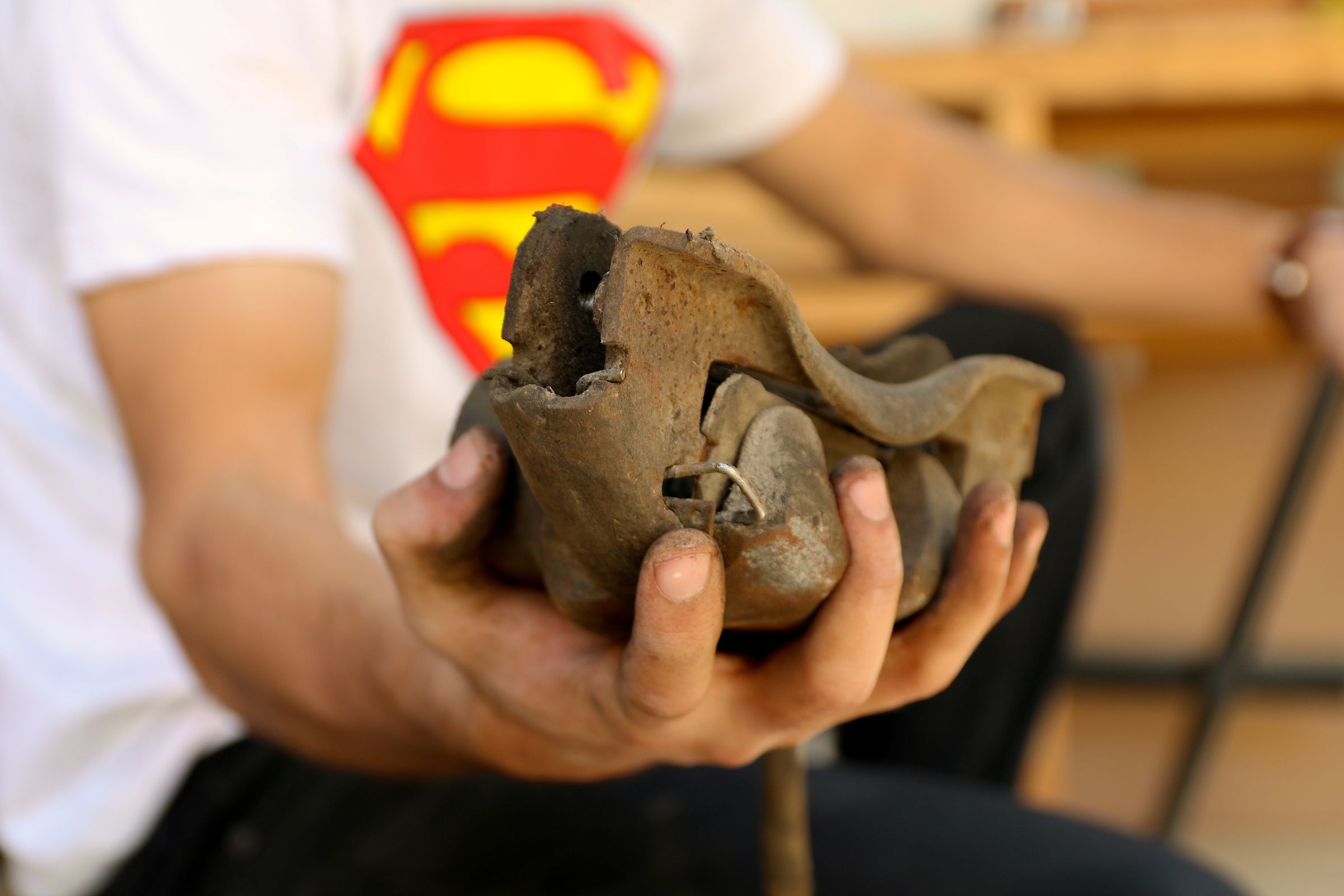 DIY Shock Absorber Stool : 9 Steps (with Pictures) - Instructables