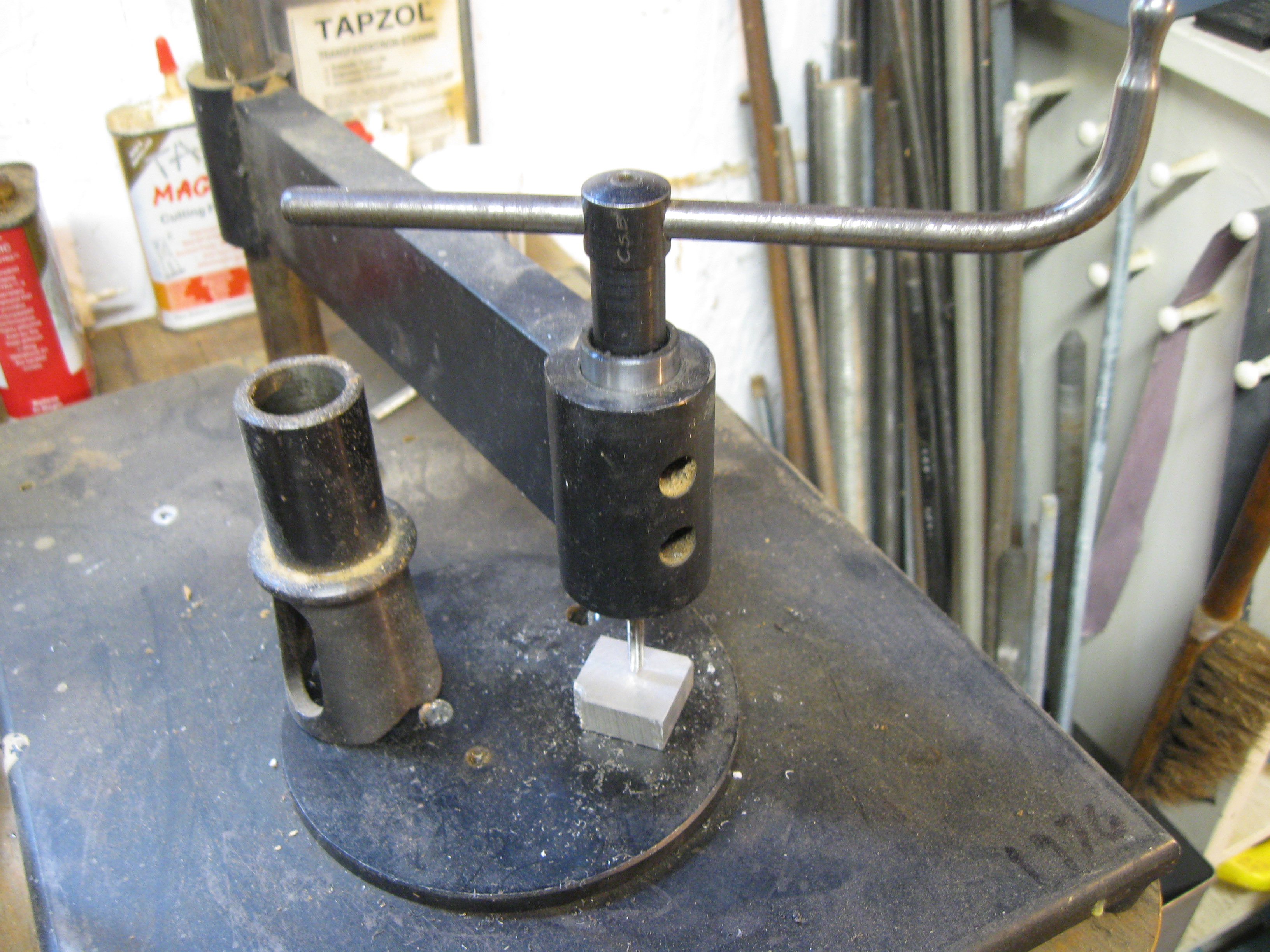 Manual Thread Tapping Machine : 8 Steps (with Pictures) - Instructables