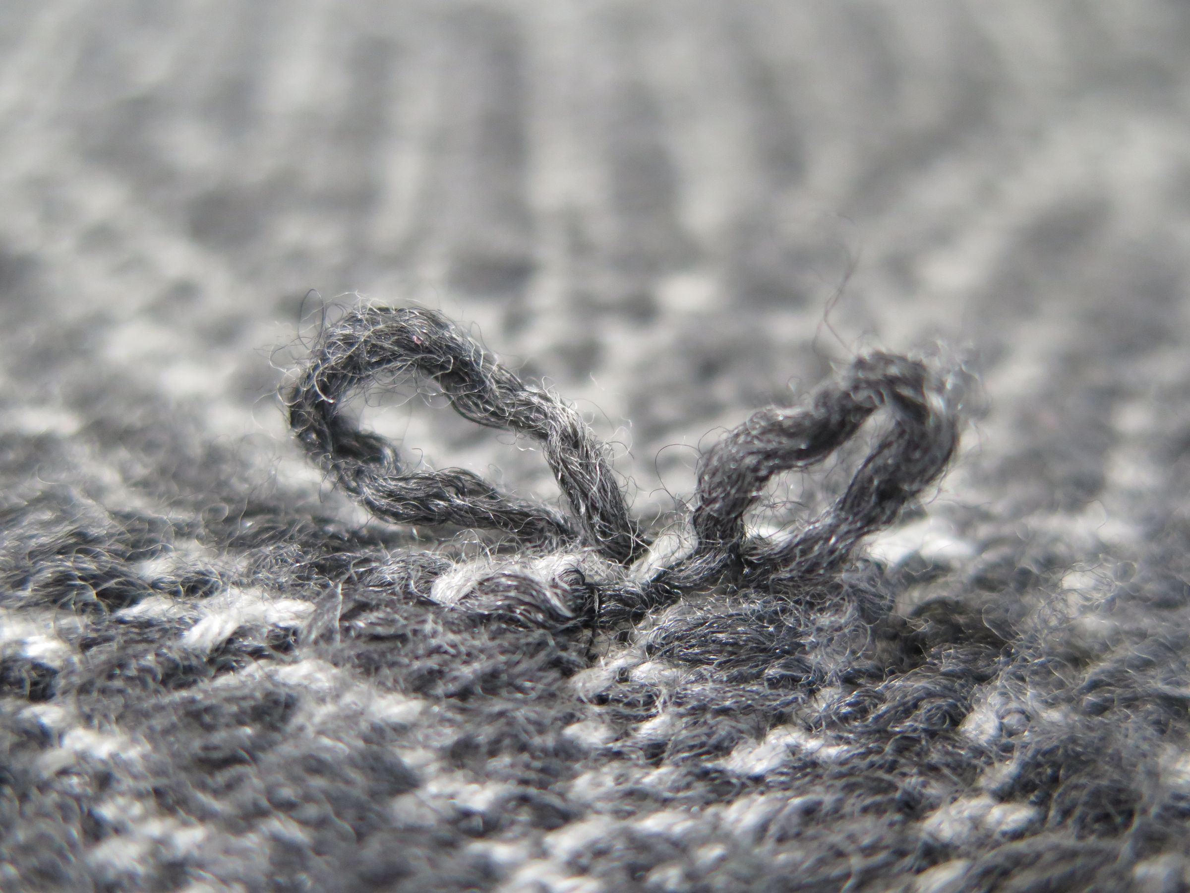 How to Fix a Snagged Sweater : 3 Steps (with Pictures) - Instructables